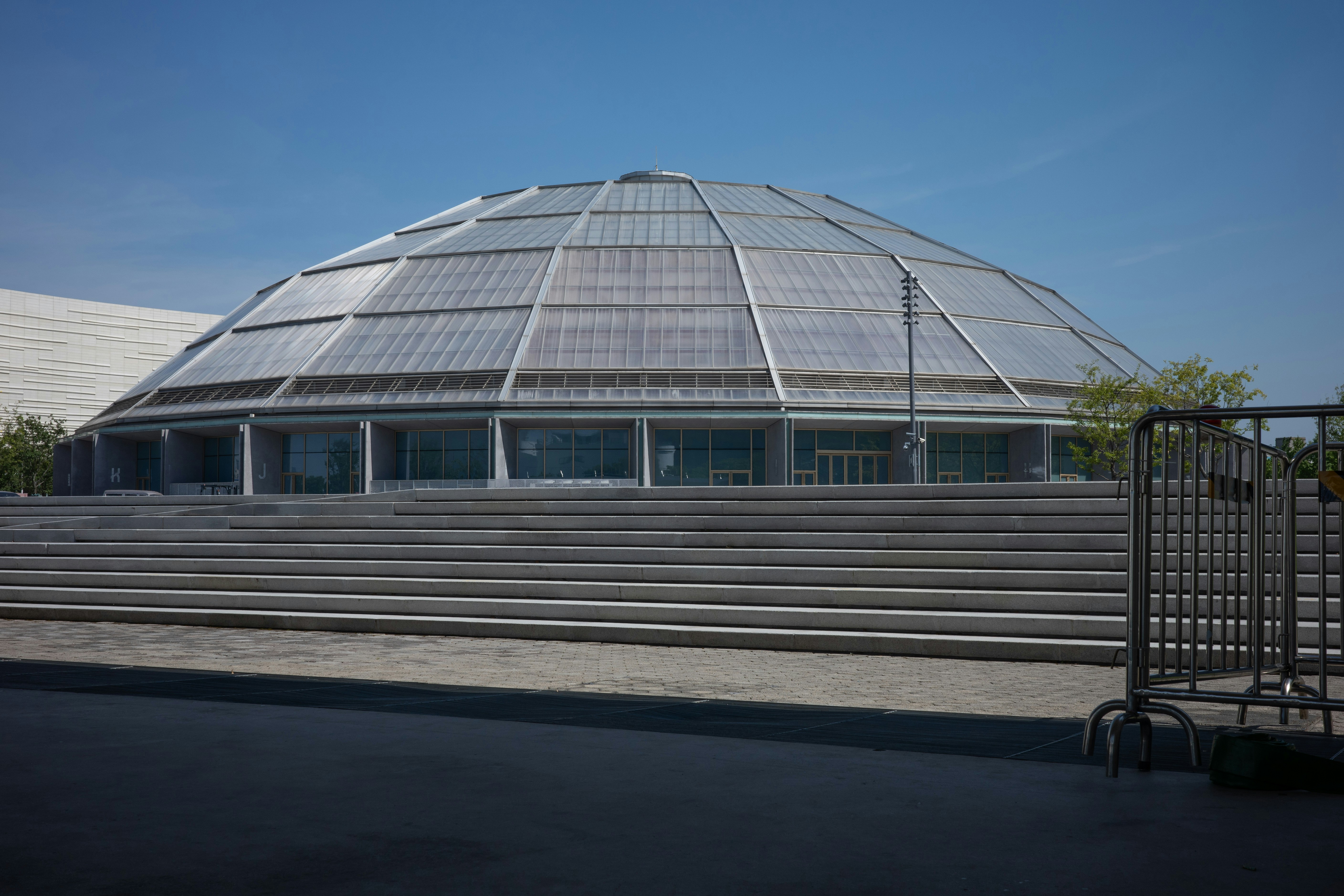 Dome of Glass: A Curved Fortress of Light