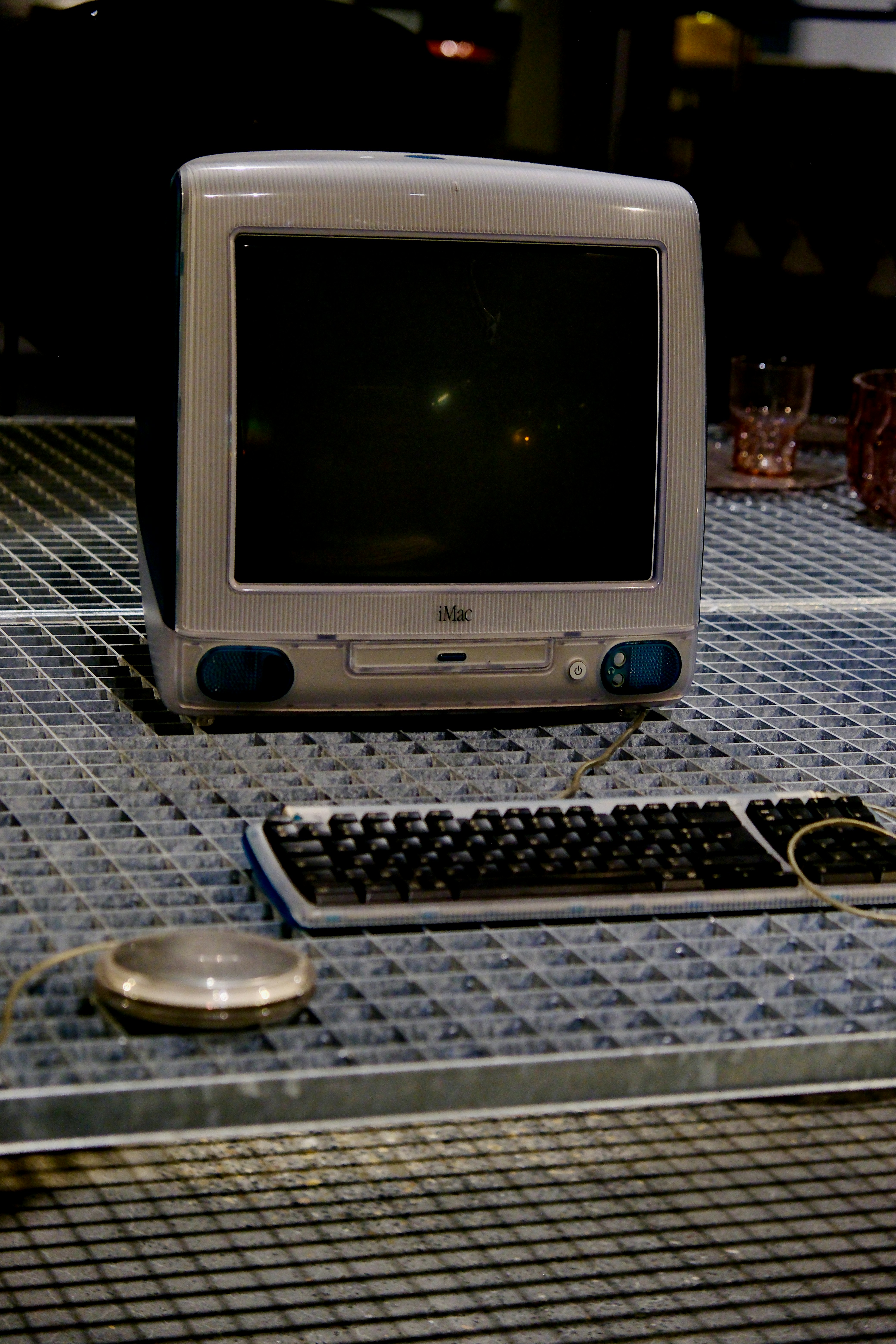 Retro CRT on Grid: A Vintage Computer Setup Reimagined