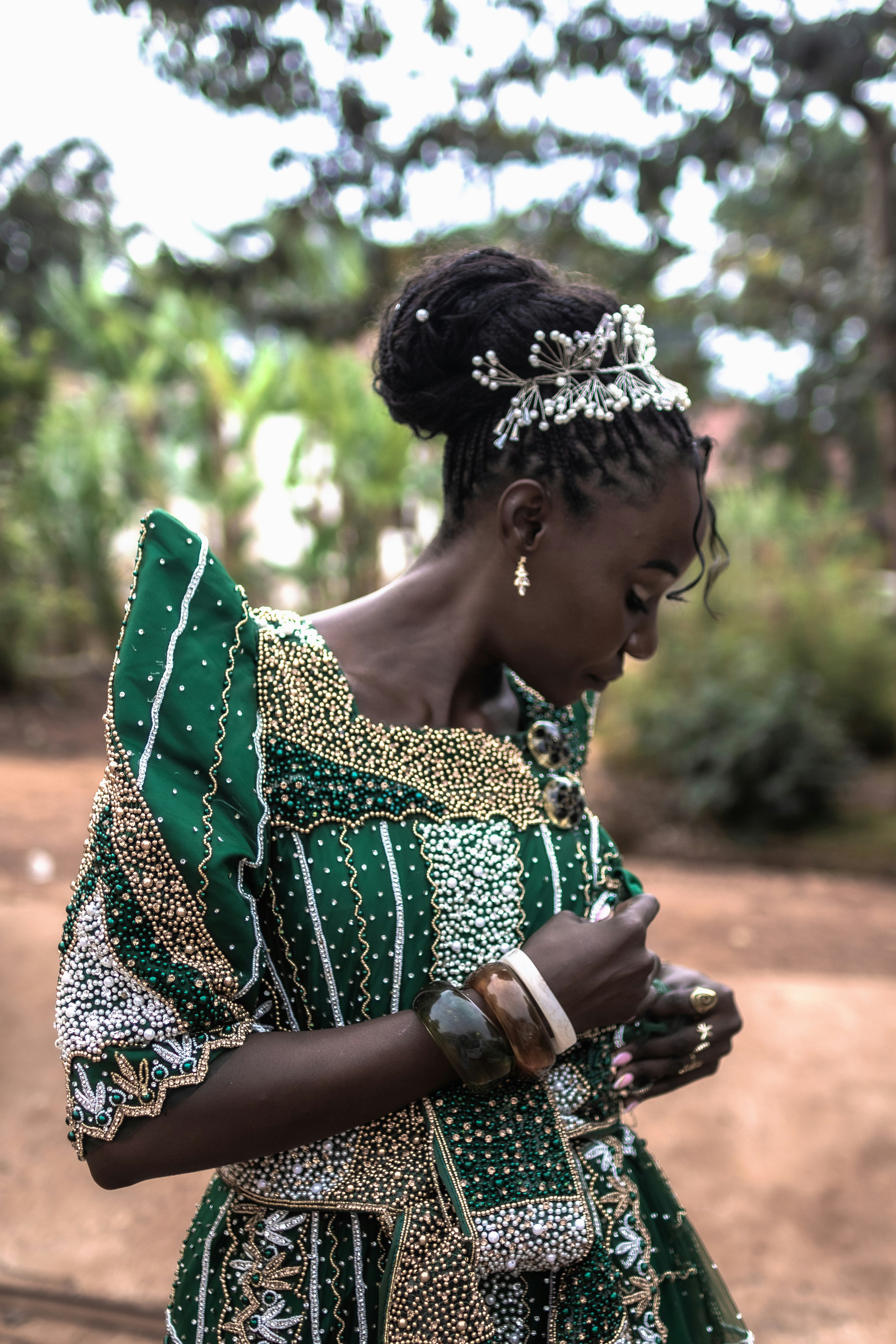 Emerald Threads: Portrait in a Moment of Regal Craft