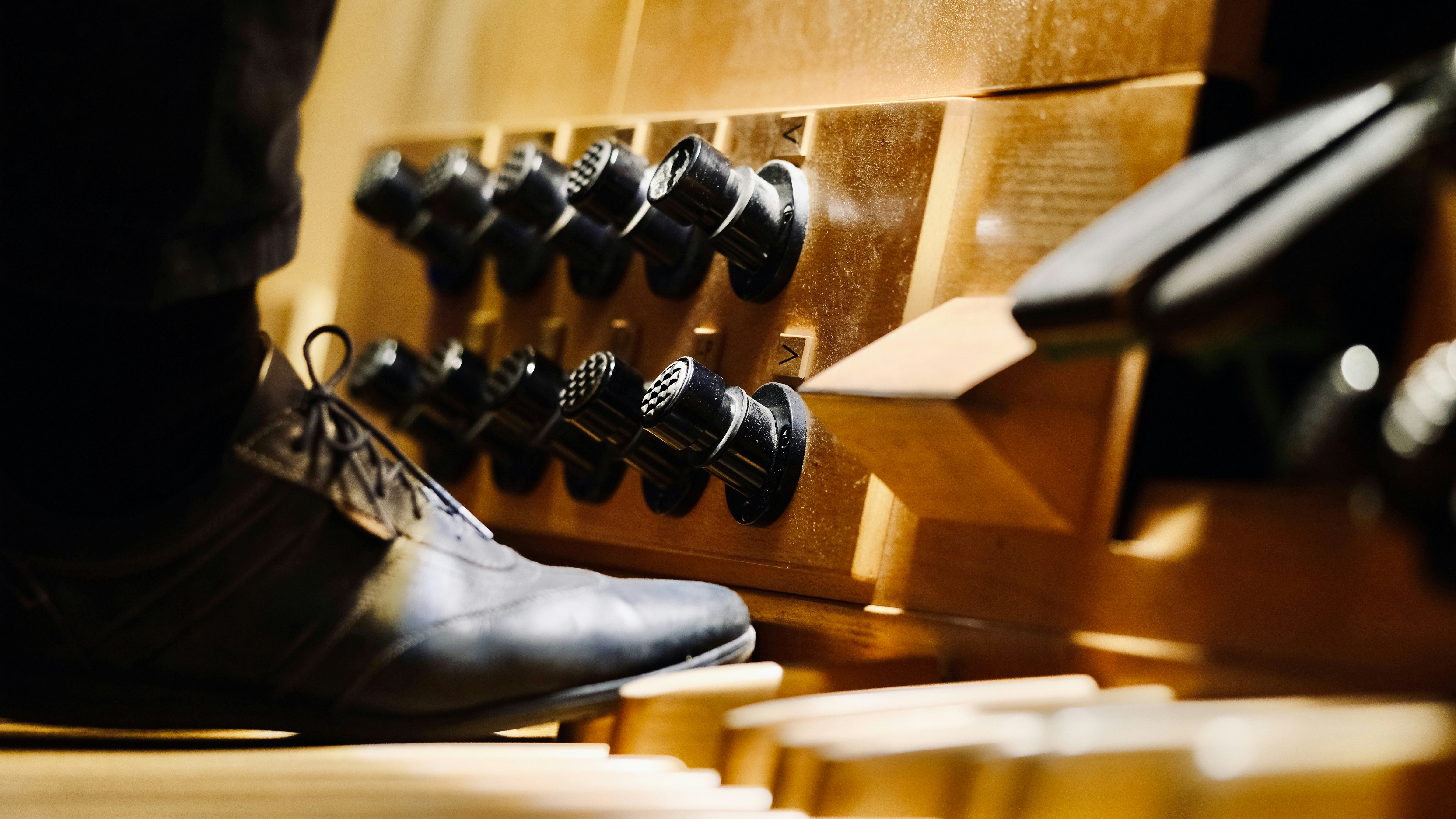 Foot on the Console: The Organ Console's Grind and Gleam