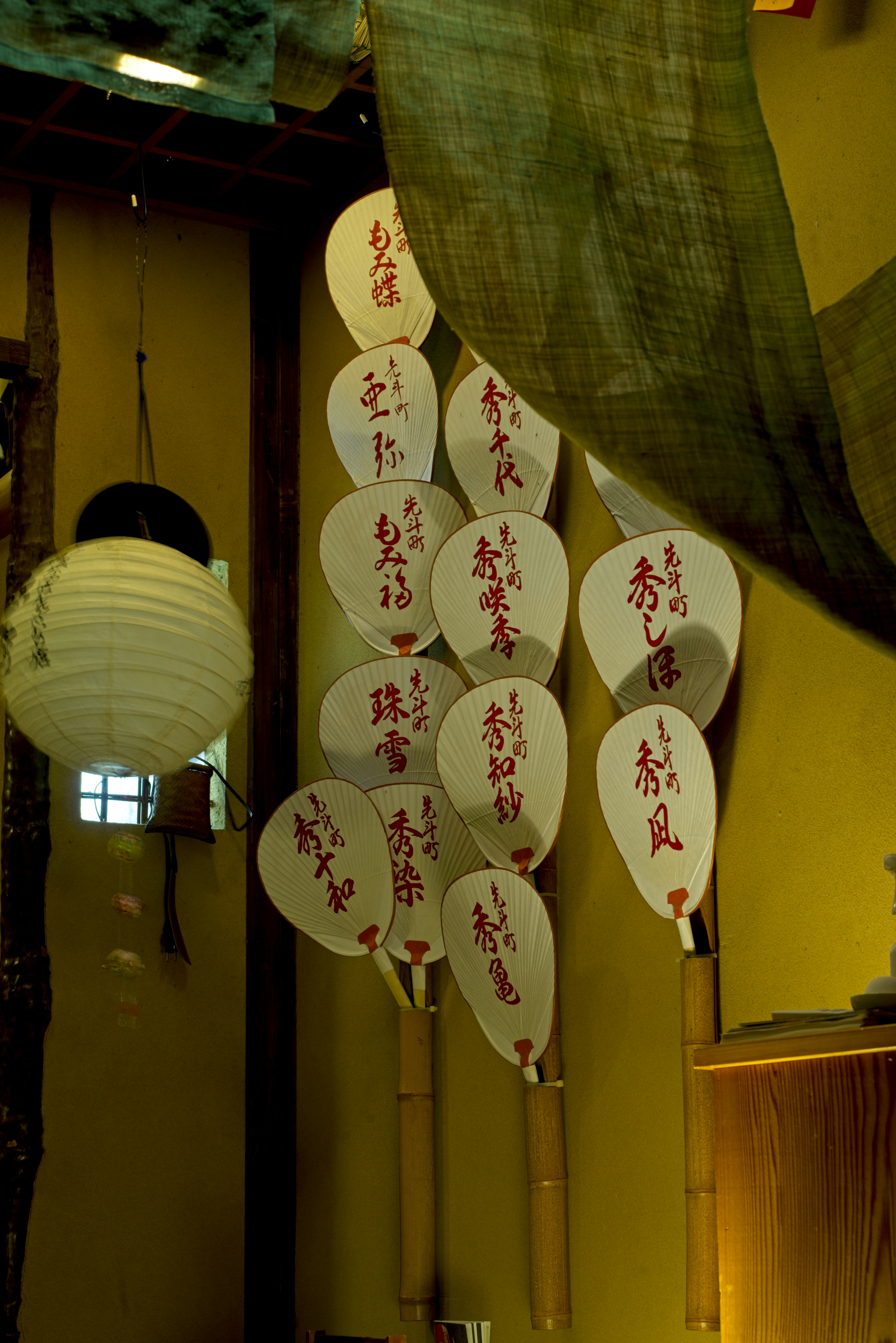 Lanterns of Quiet Craft: A Corner of Warm Illumination