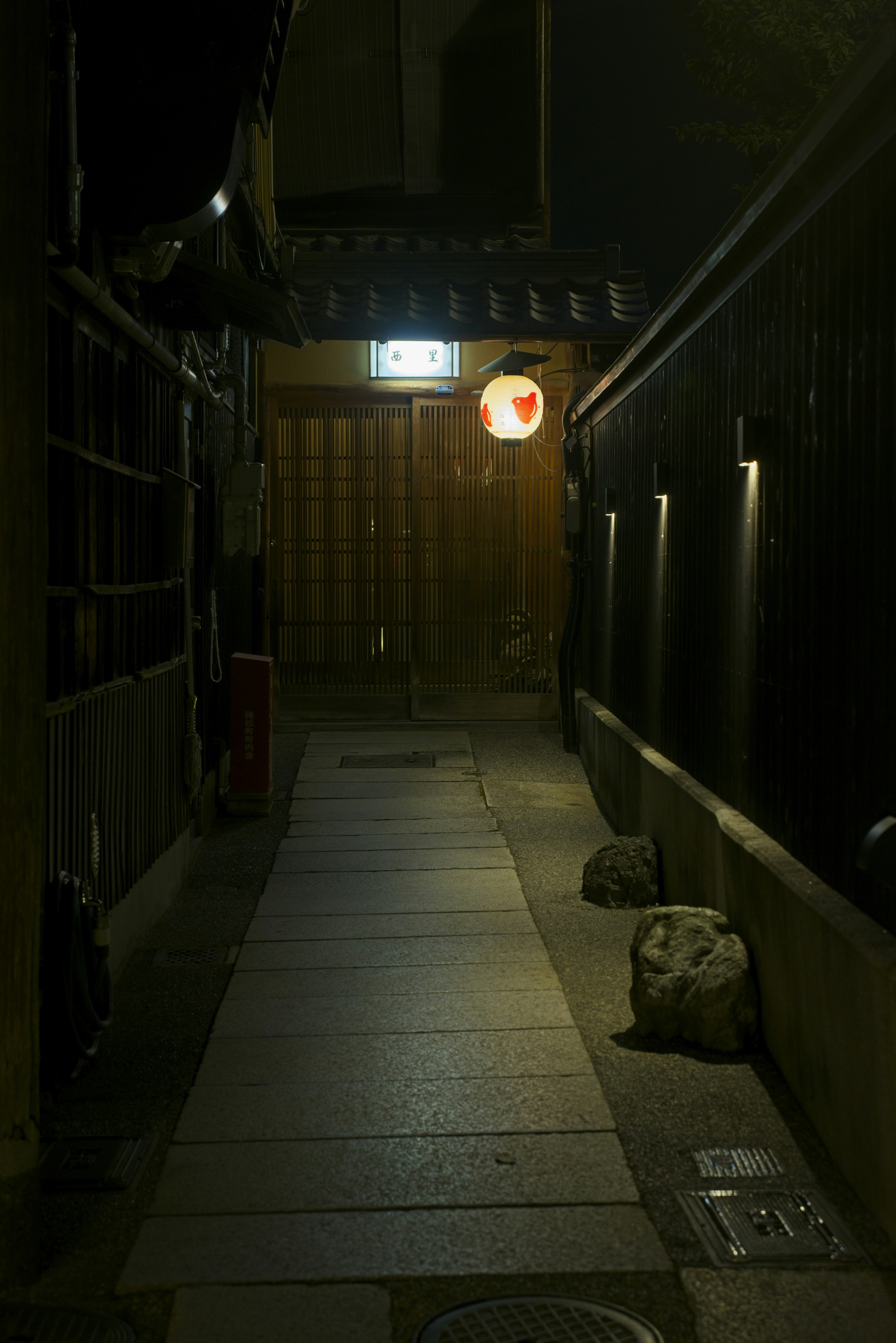 Lanterned Alley to the Gate