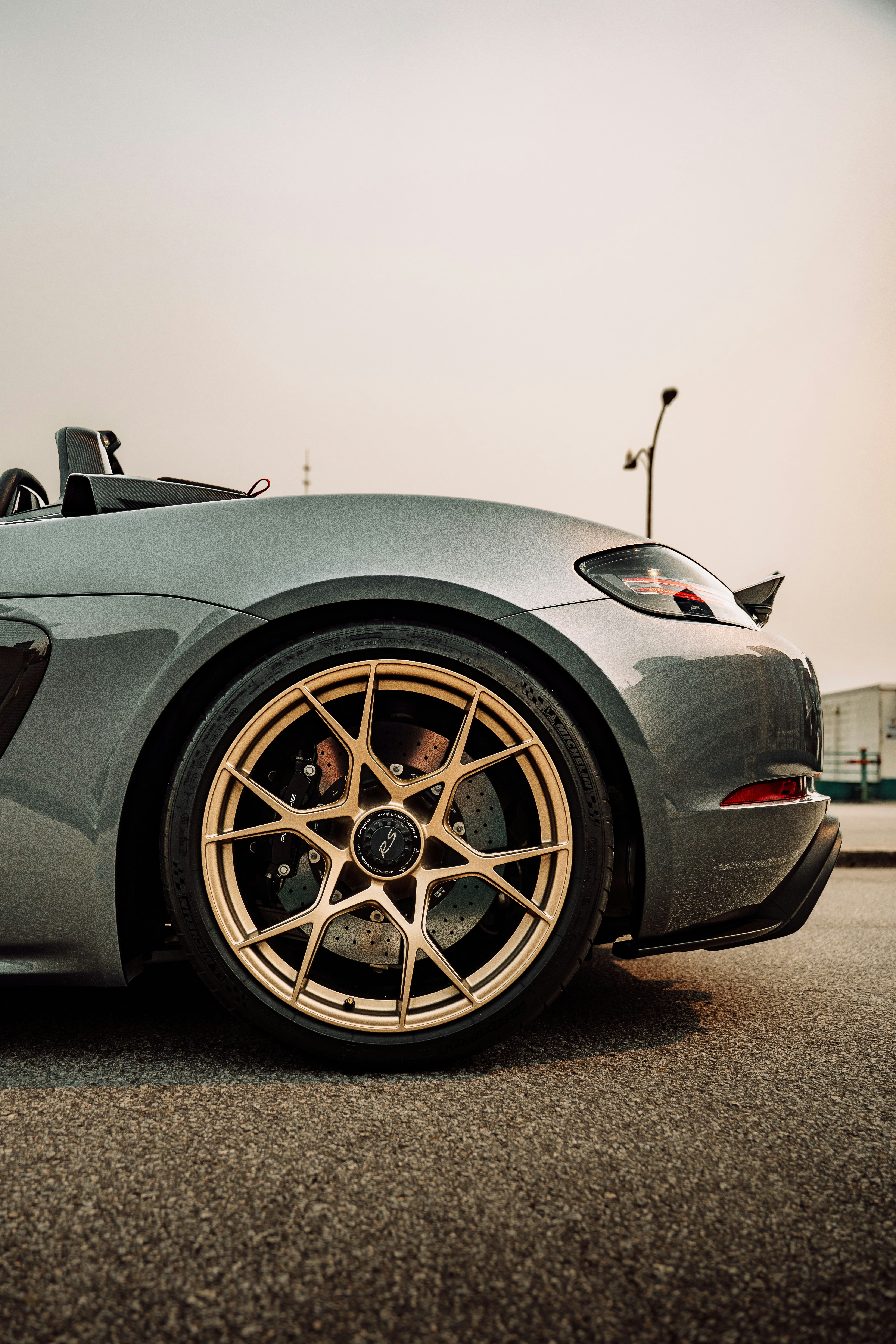 Gold-rilled Wheel Mastery: A Sleek Grip on Asphalt