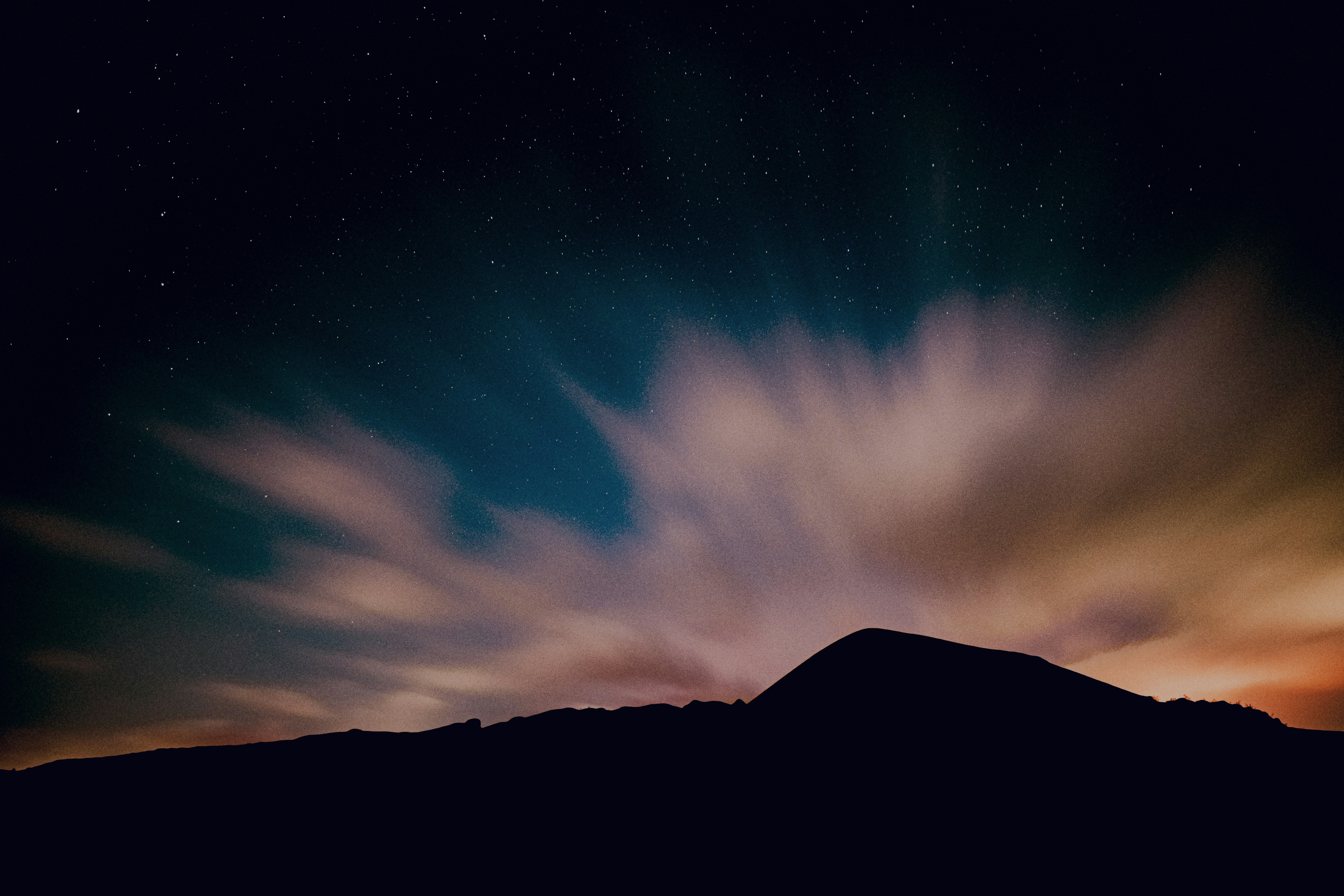 Silhouette Rim: A Quiet Night Over the Distant Ridge