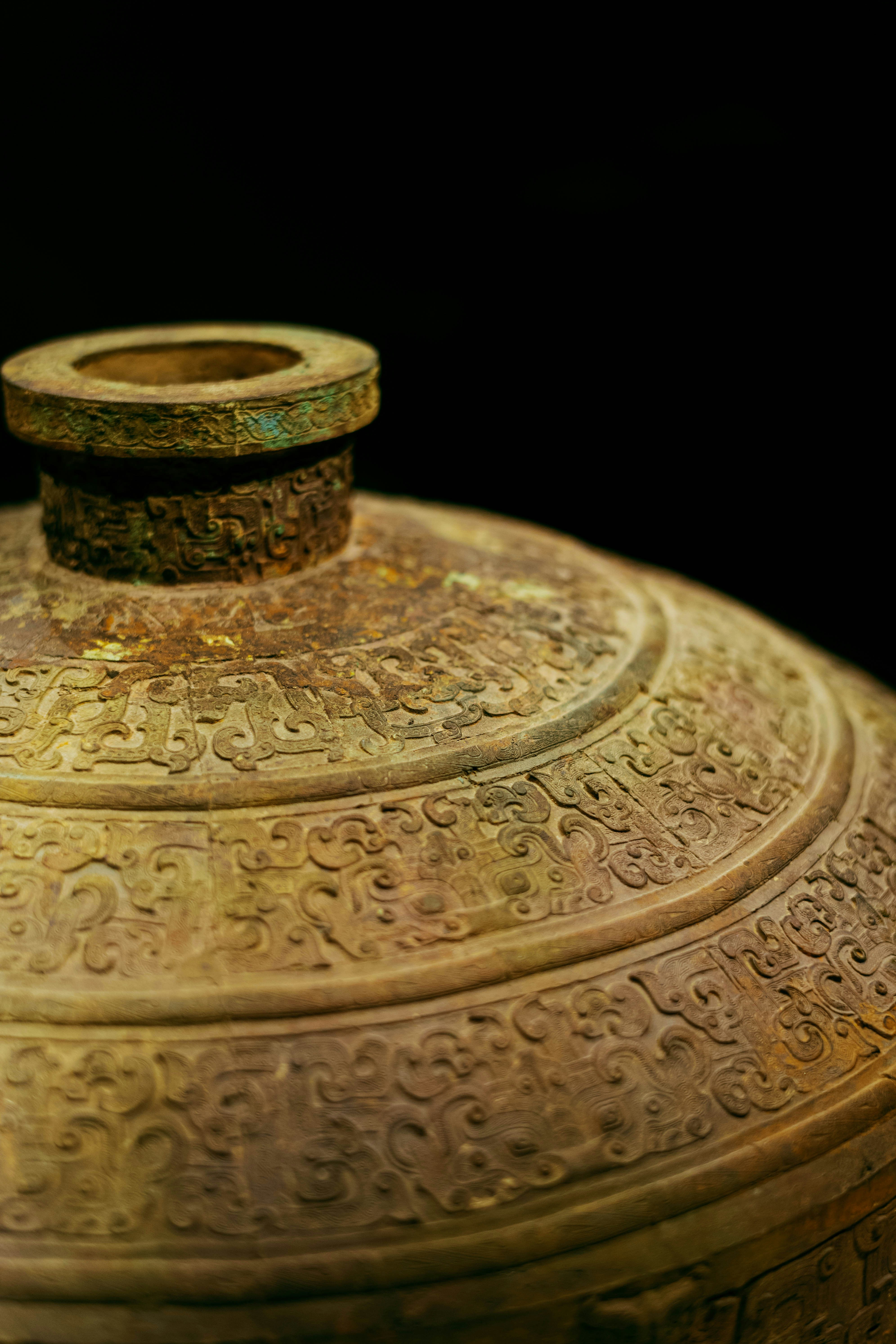 Rustic Vessel in Focus: Ornate Corrosion and Curves
