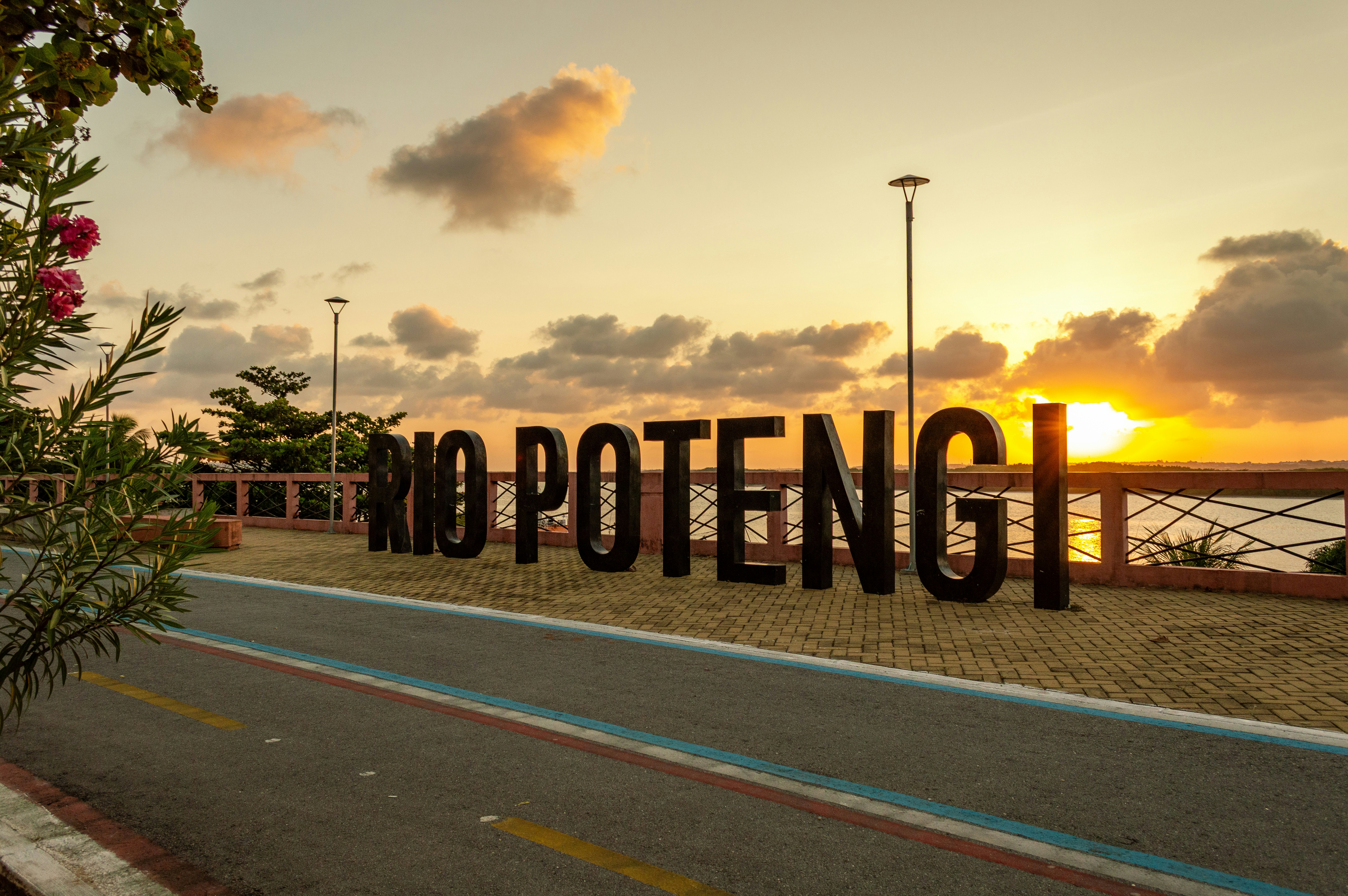 Río Potengi Promenade at Sunset