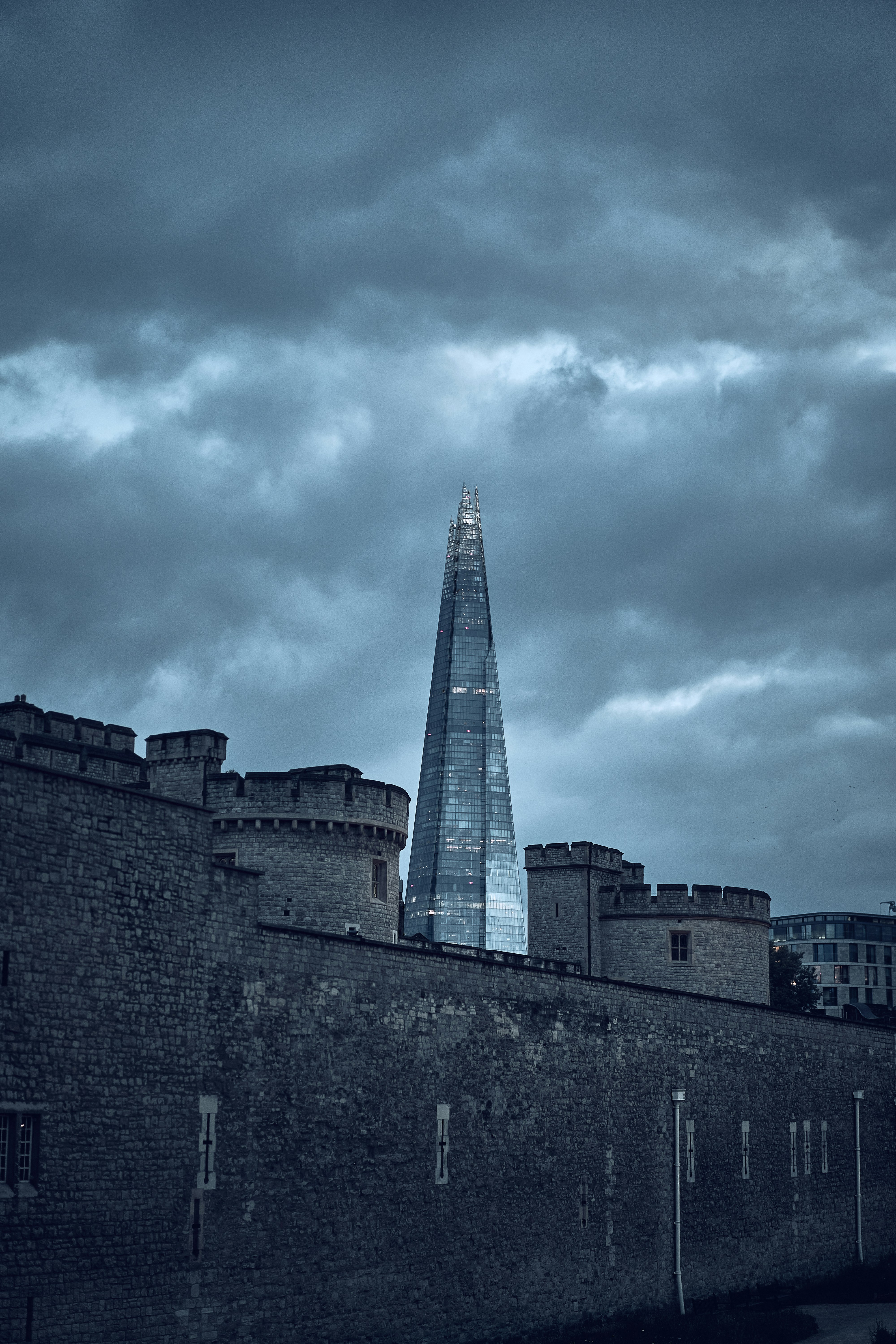 Towering Sliver: The Shard Emerges Over the Ancient Curtain