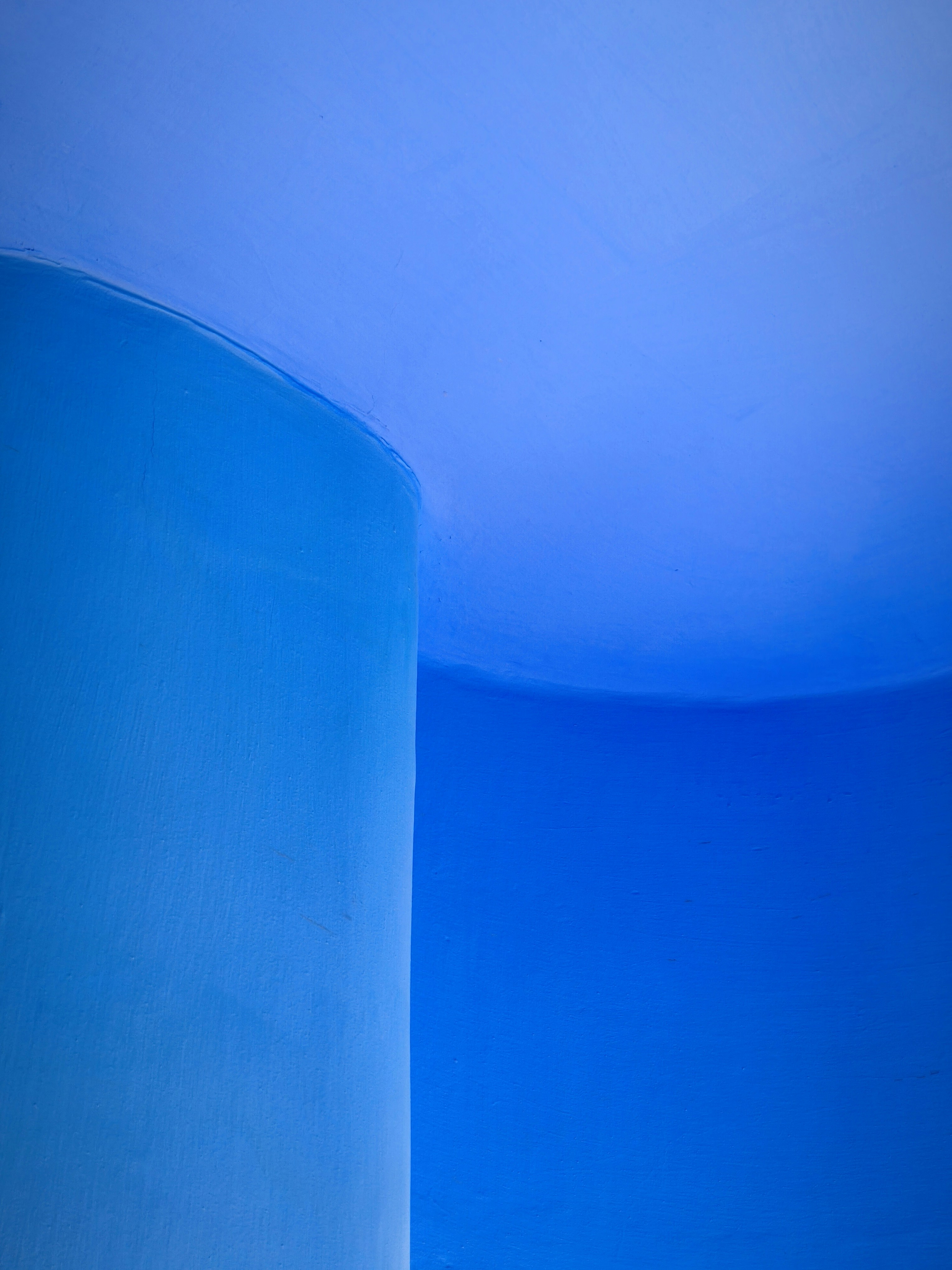 Curves of Blue: A Minimalist Architectural Abstract