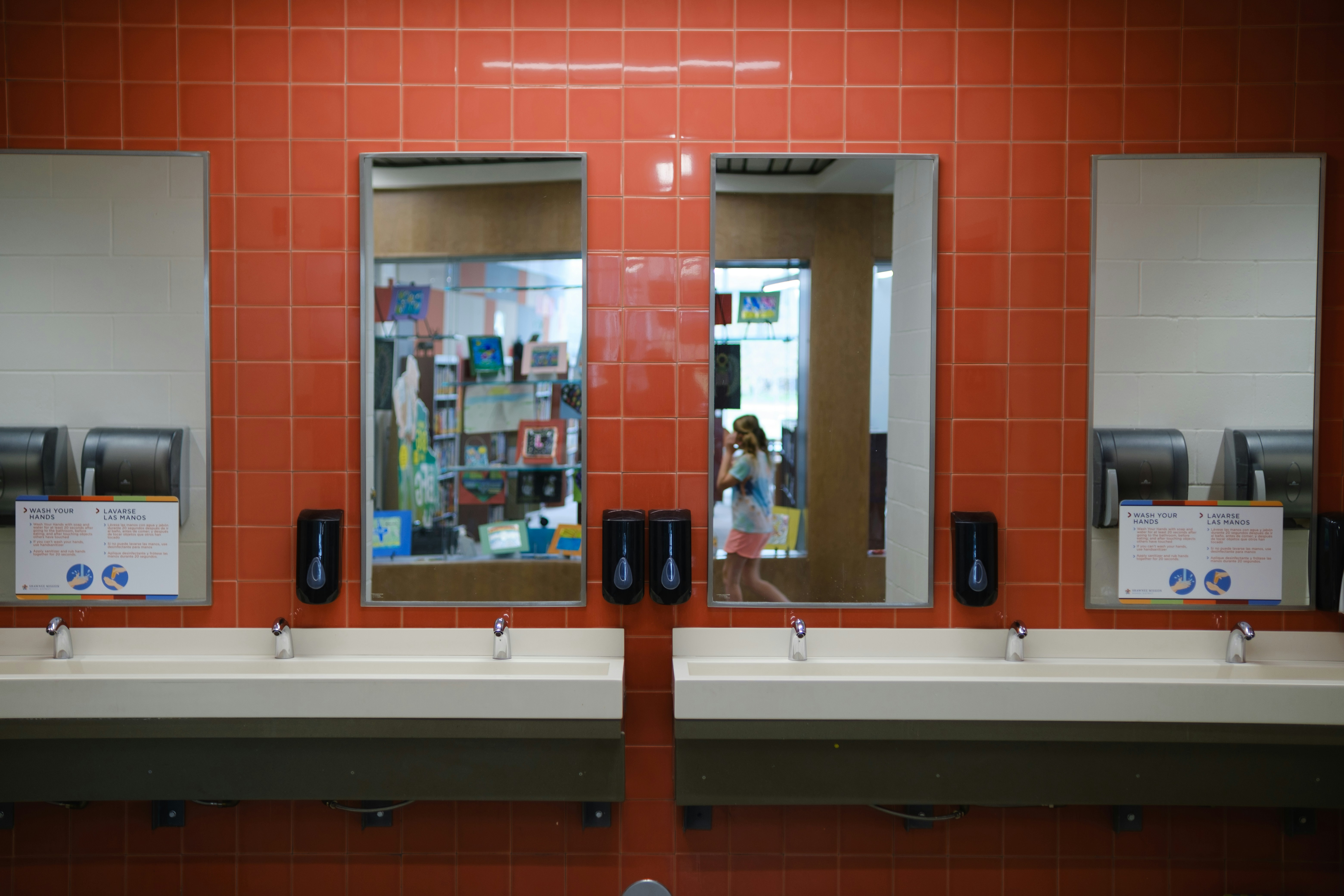 Mirror Corridor: A Public Bathhouse Echo