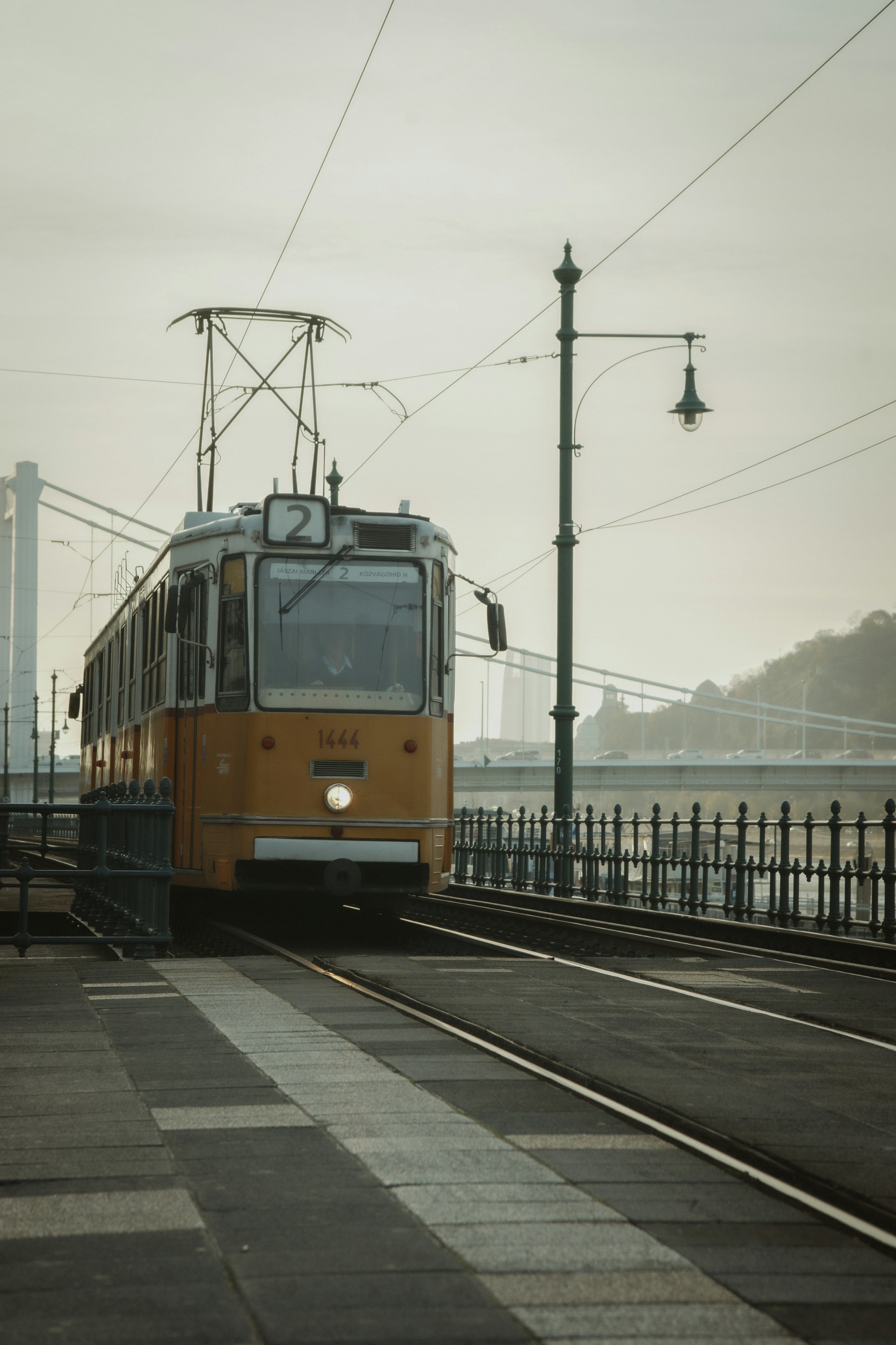 Amber commuter at the edge of the quay