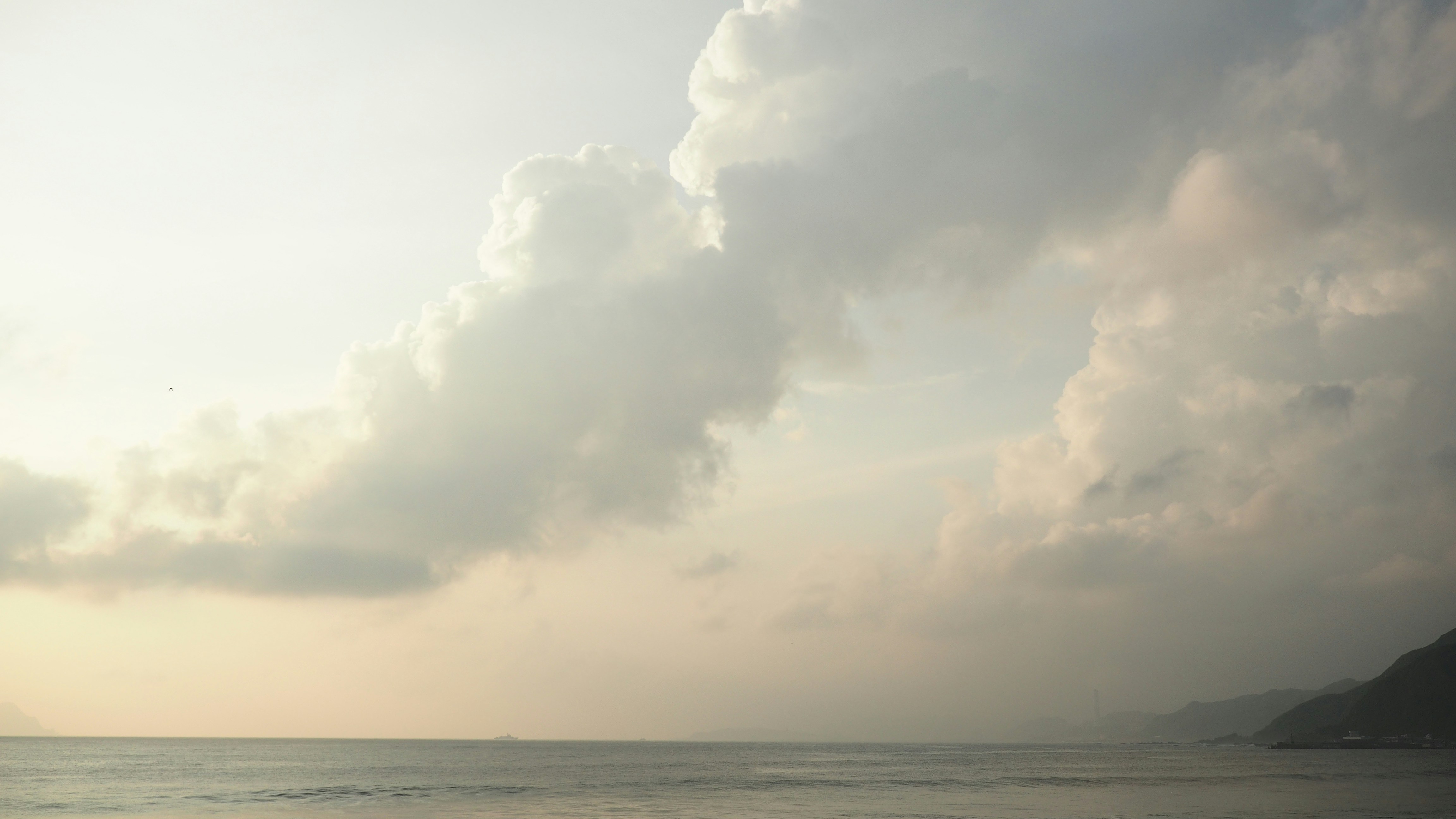 Dawn Over Quiet Seas: A Gentle Horizon