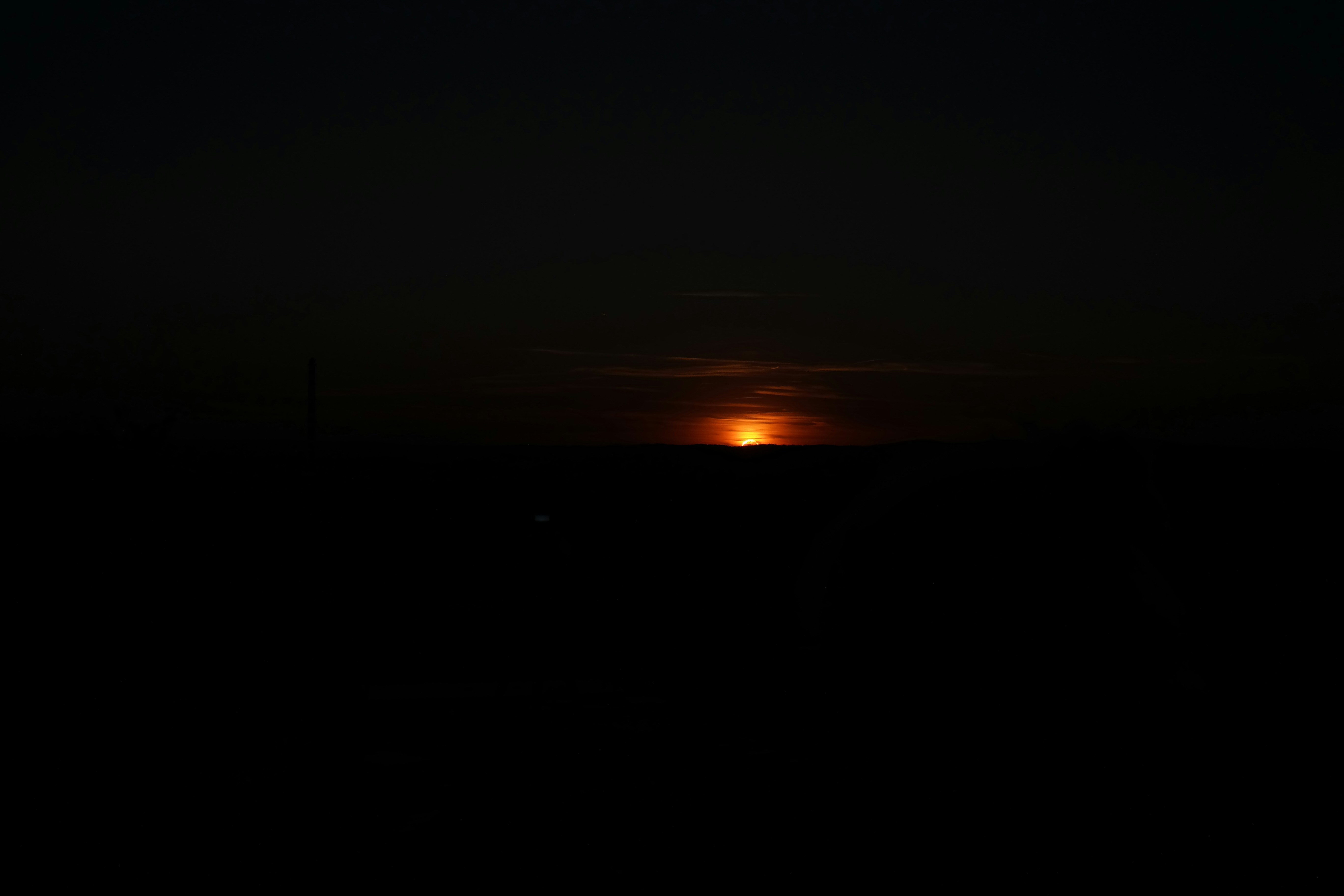 Horizon Ember at Dusk