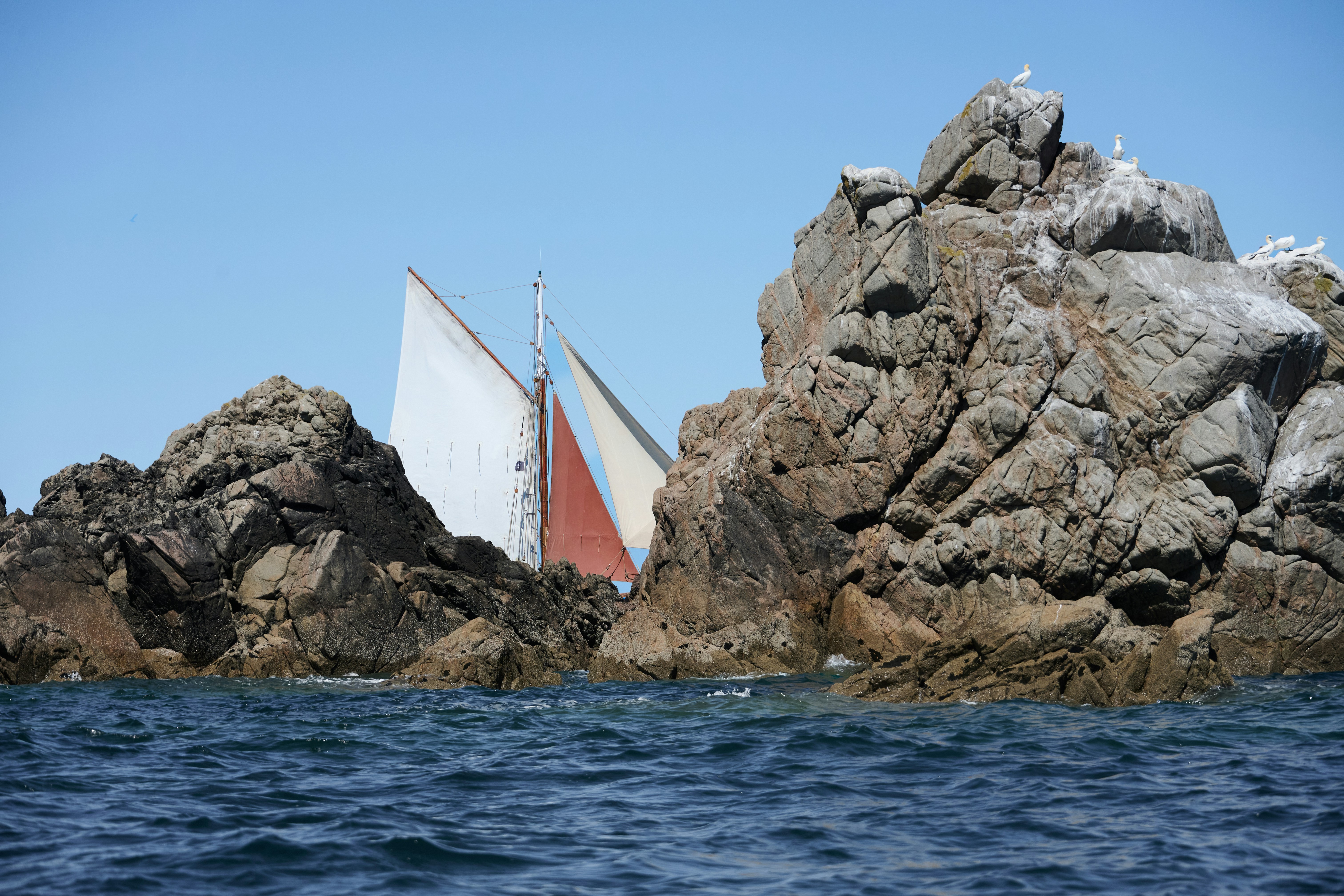 Sail in the Gash of Coastal Rocks