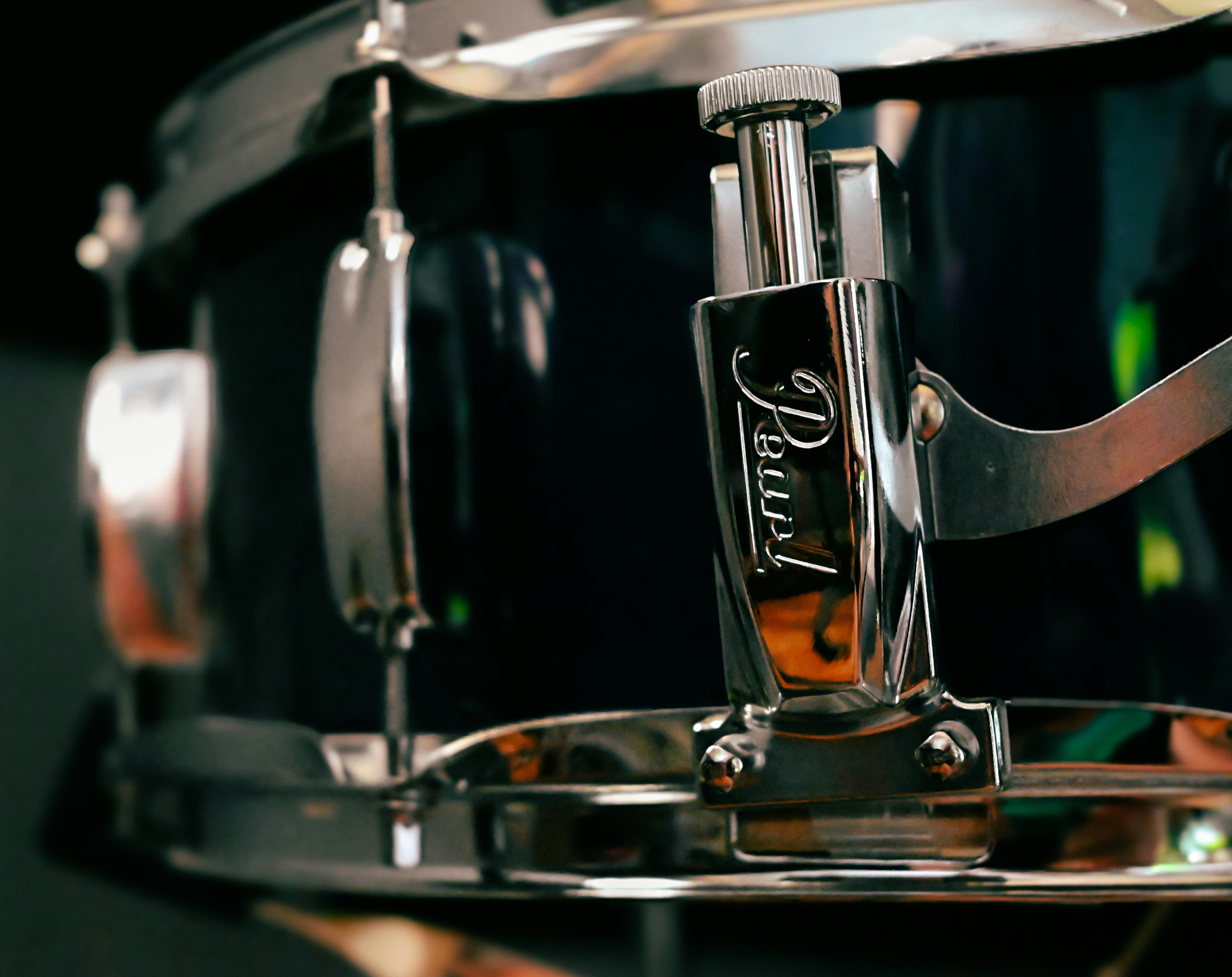 Chrome Bit of Rhythm: Close-Up on a Snare Claw