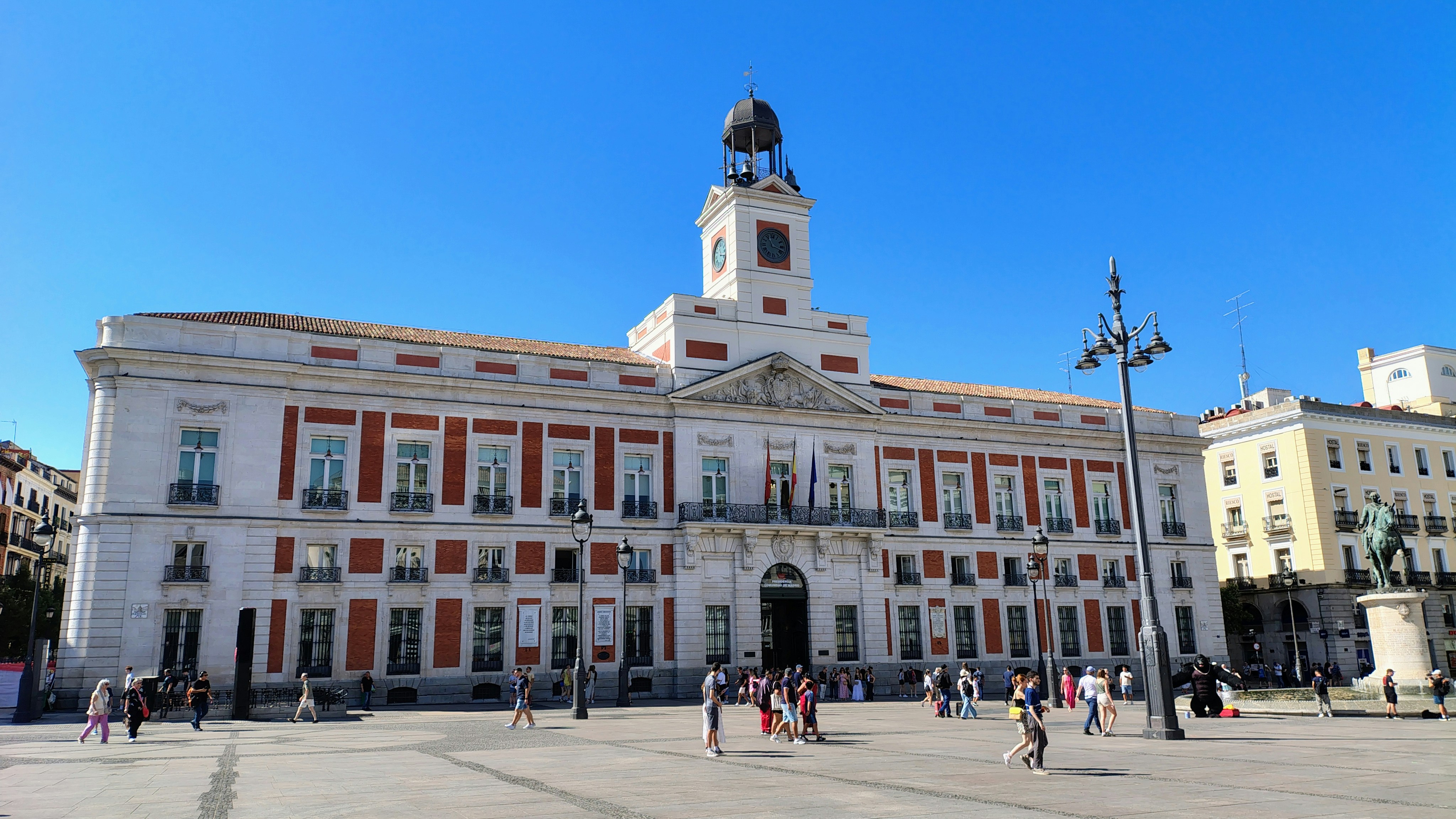 City Square Facade: Clocktower Gate under a Clear Blue Sky