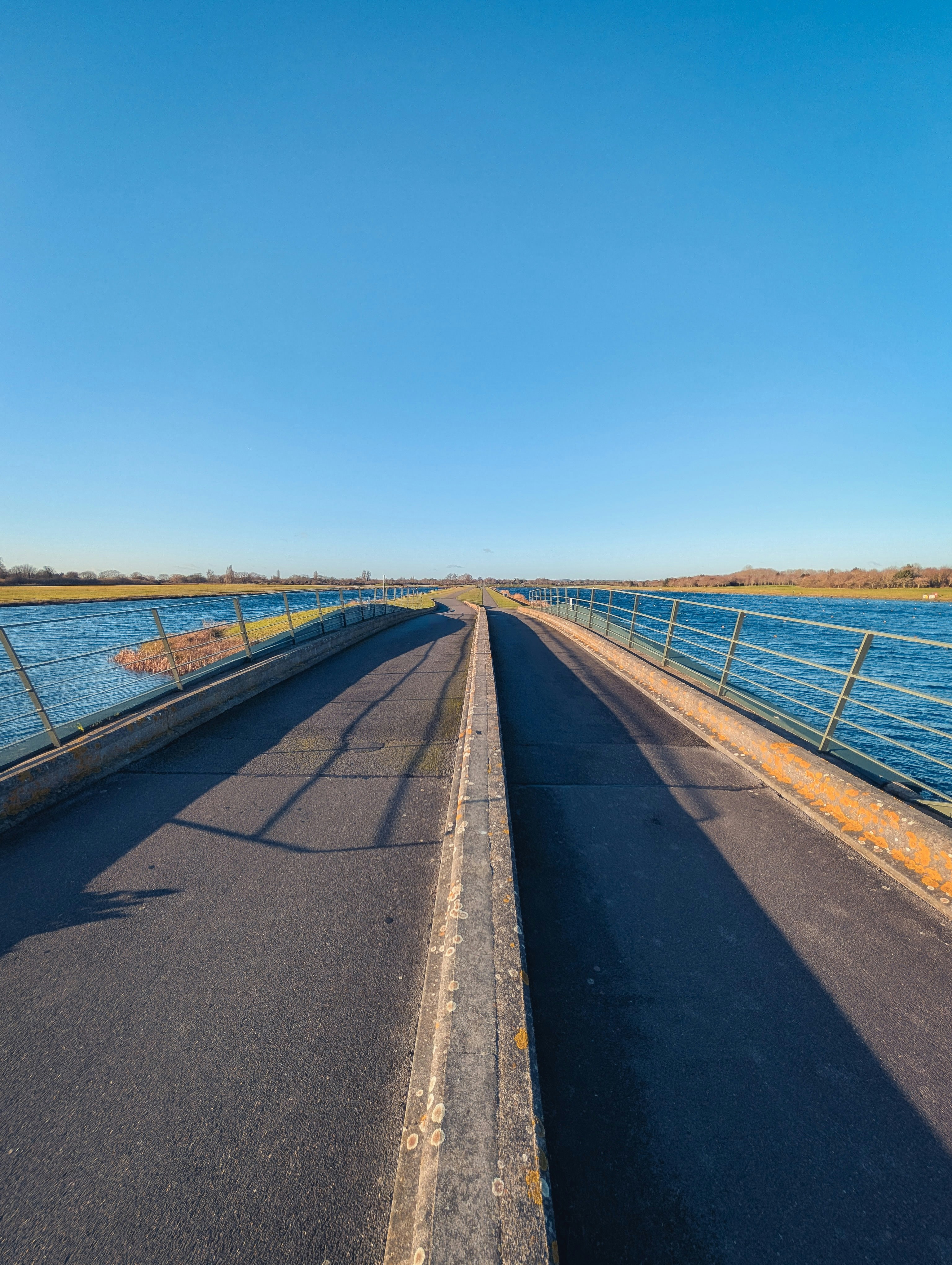 A Symmetrical Promenade: Centerline Path Toward Horizons