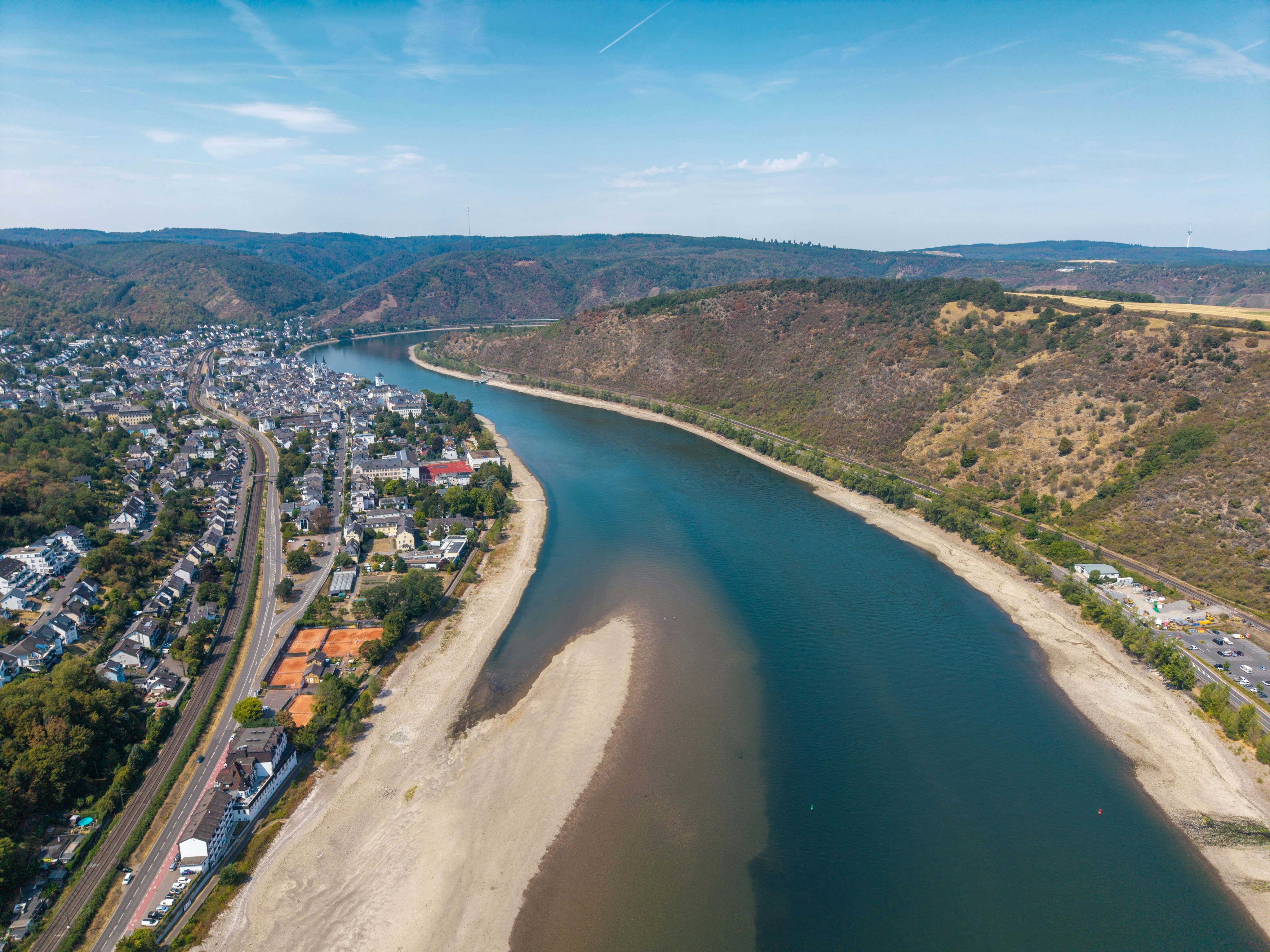 River Bend Overlook: Aerial Vistas of a Townboarded Gorge