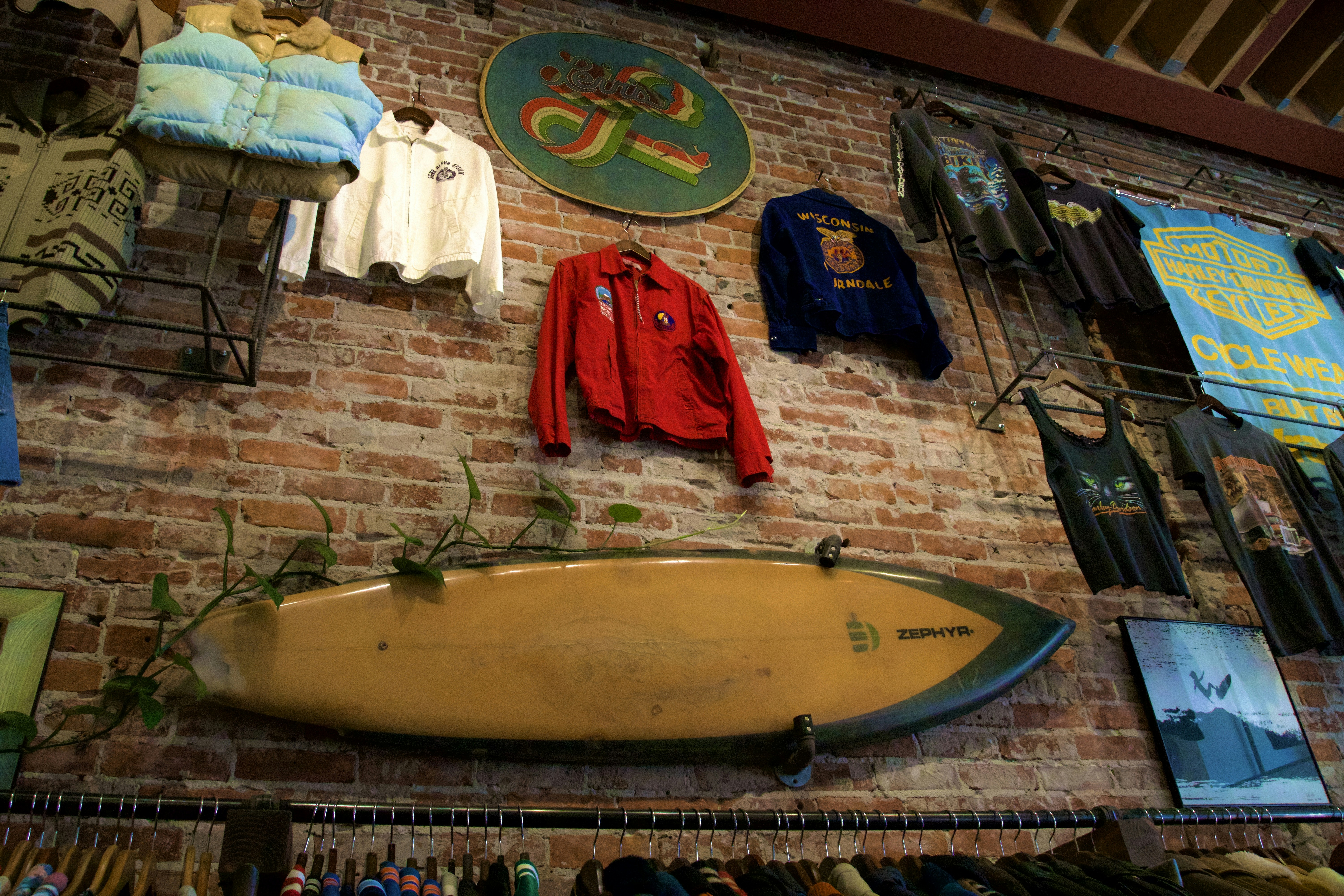 Surfboard Vintage: A Brick-Washed Wall Showcases a Seaside Display