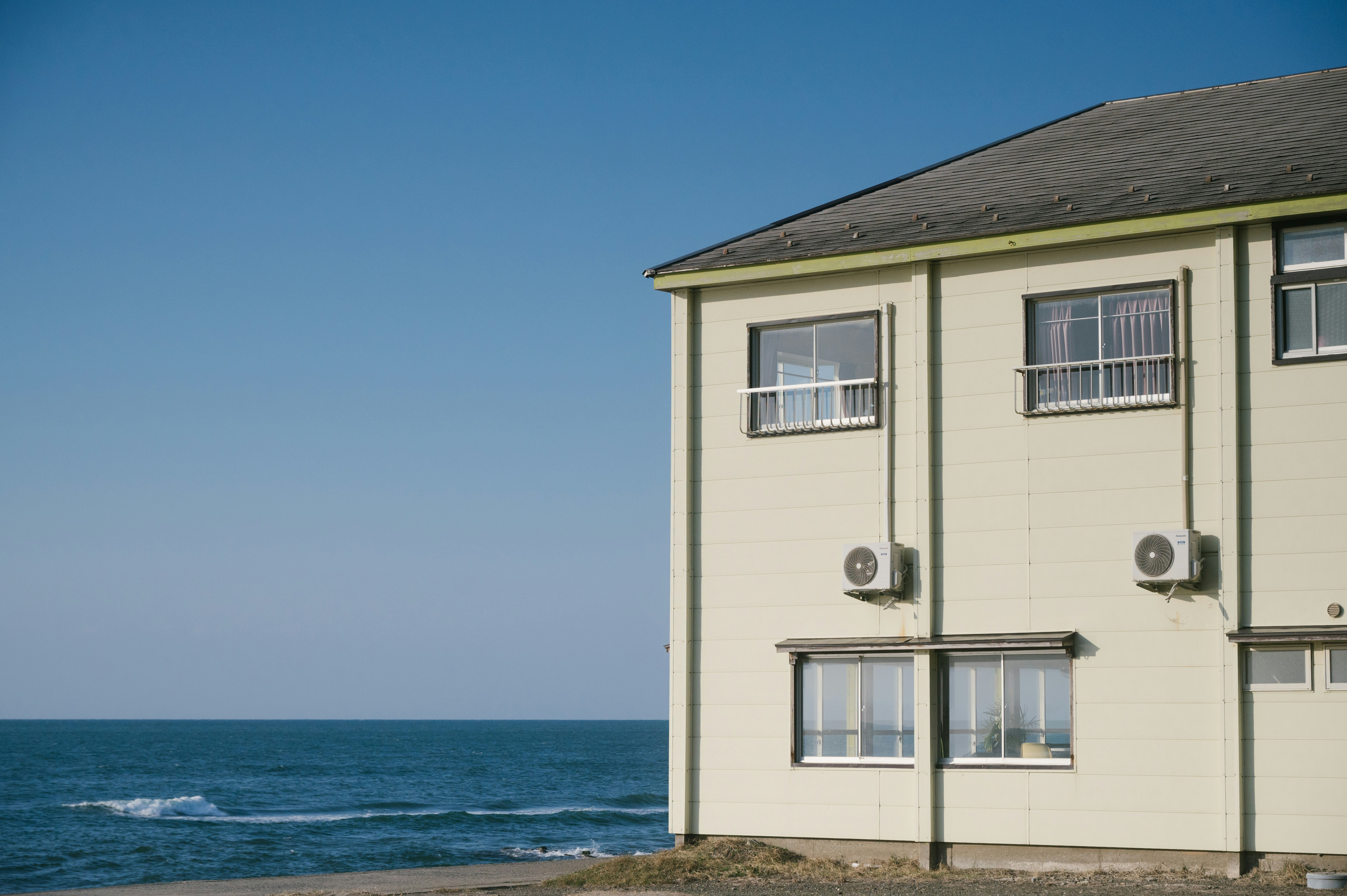 Seaside Apartment by a Quiet Horizon
