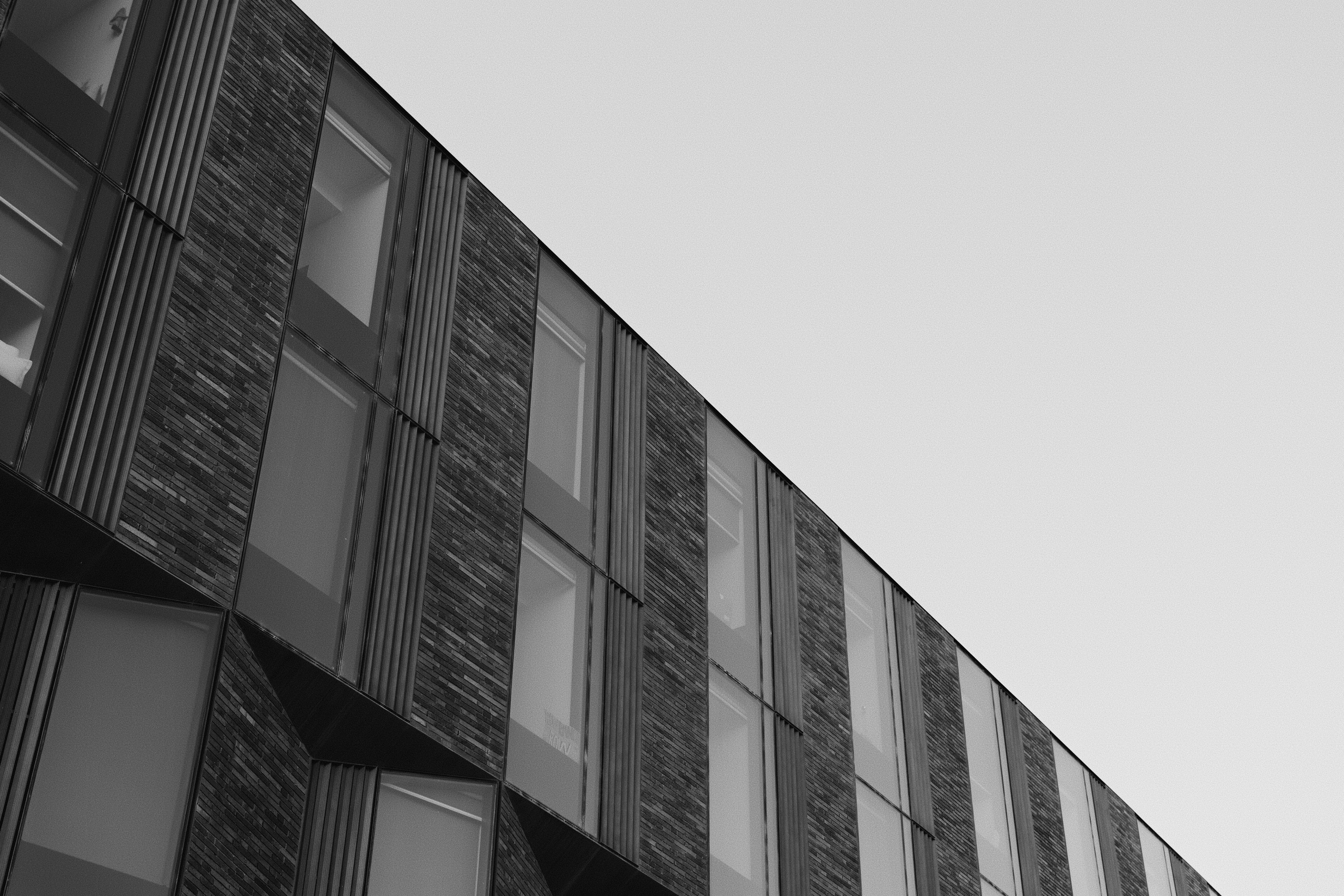 Angular Facade: A Diagonal Perspective on Modern Brickwork