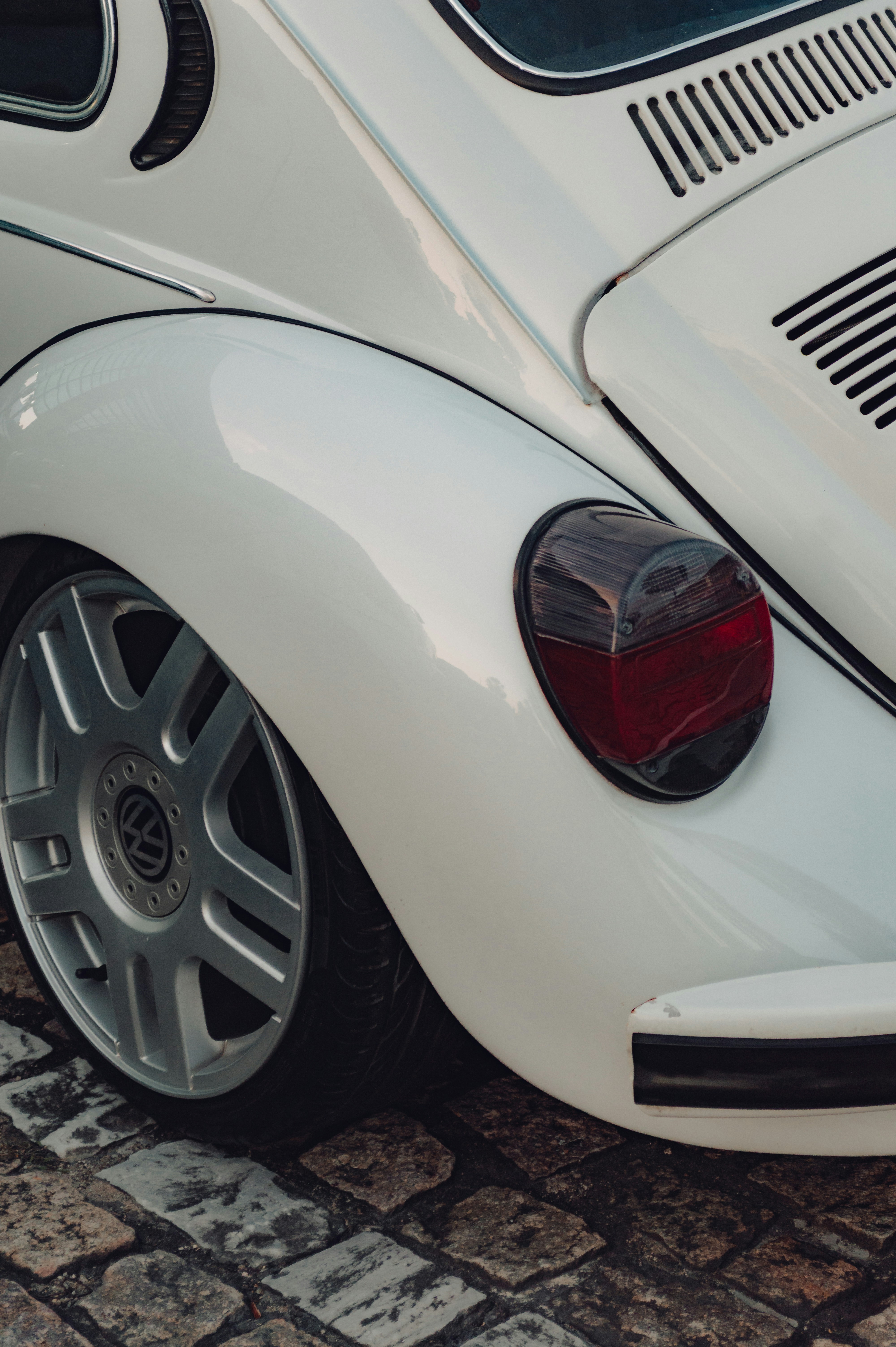White Beetle, Curves and Chrome: A Close Look at a Classic Silhouette