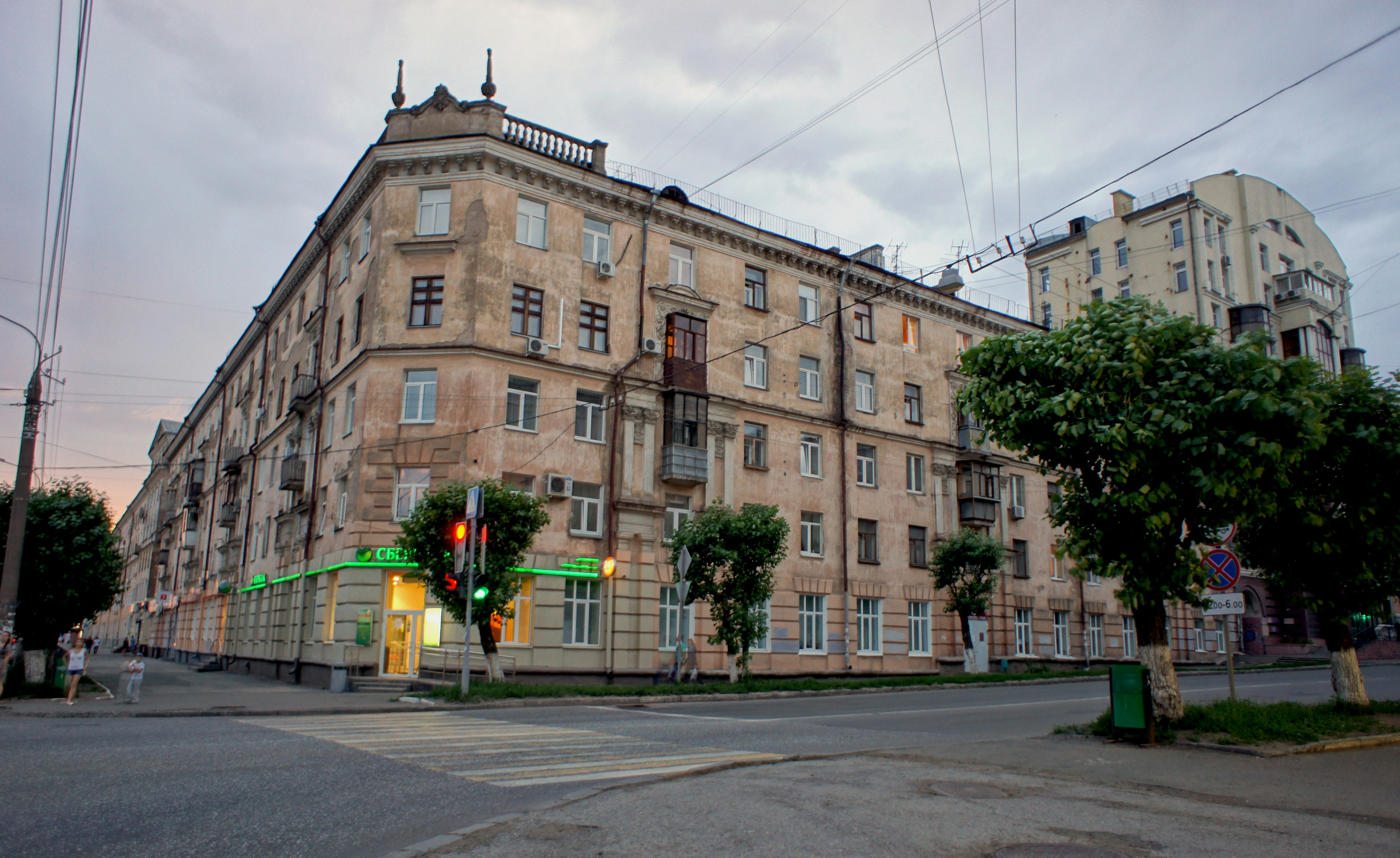 Cornerstone of a Quiet Street: The Cornered Block