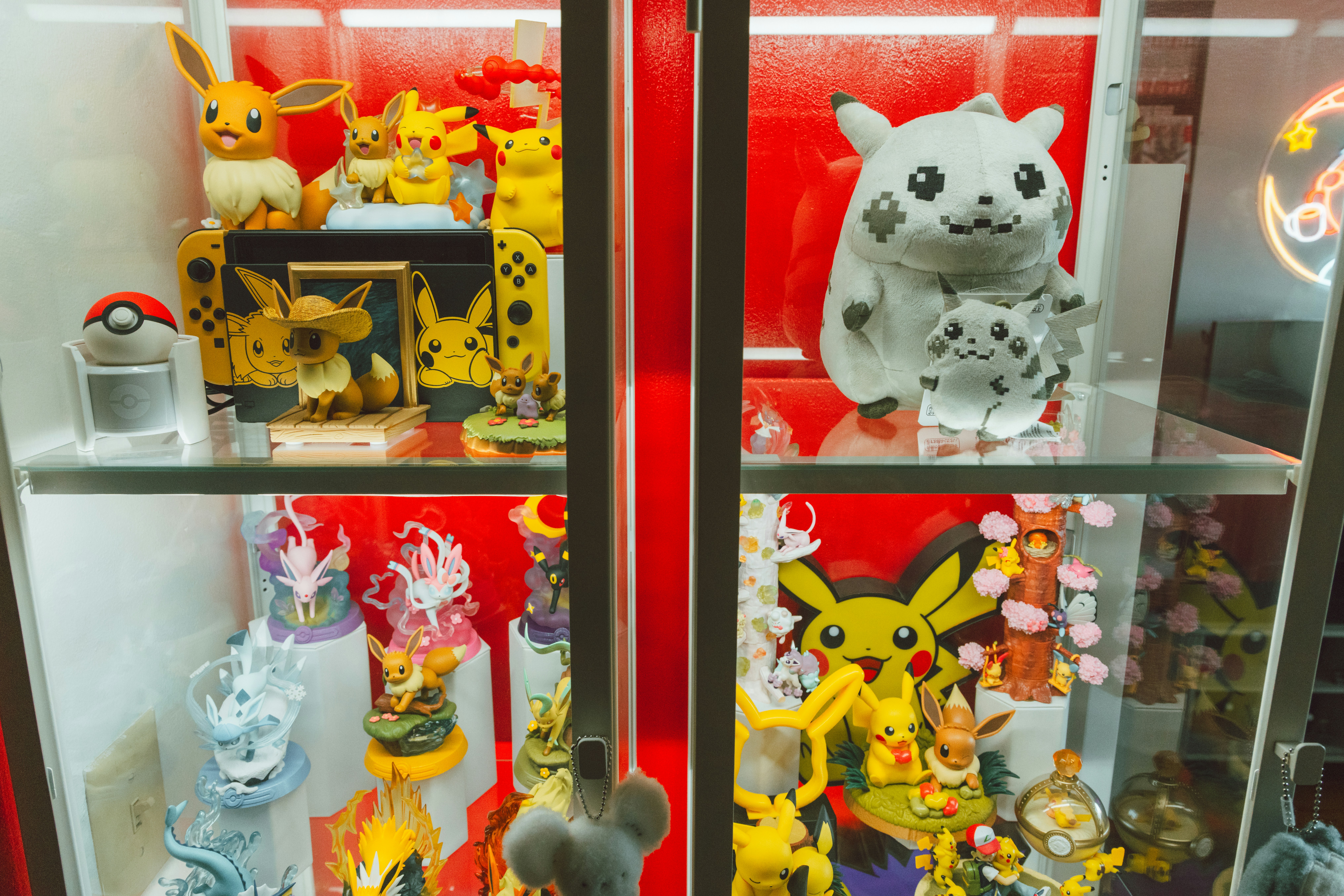 Gleaming Toy Cabinet of Neon Critters