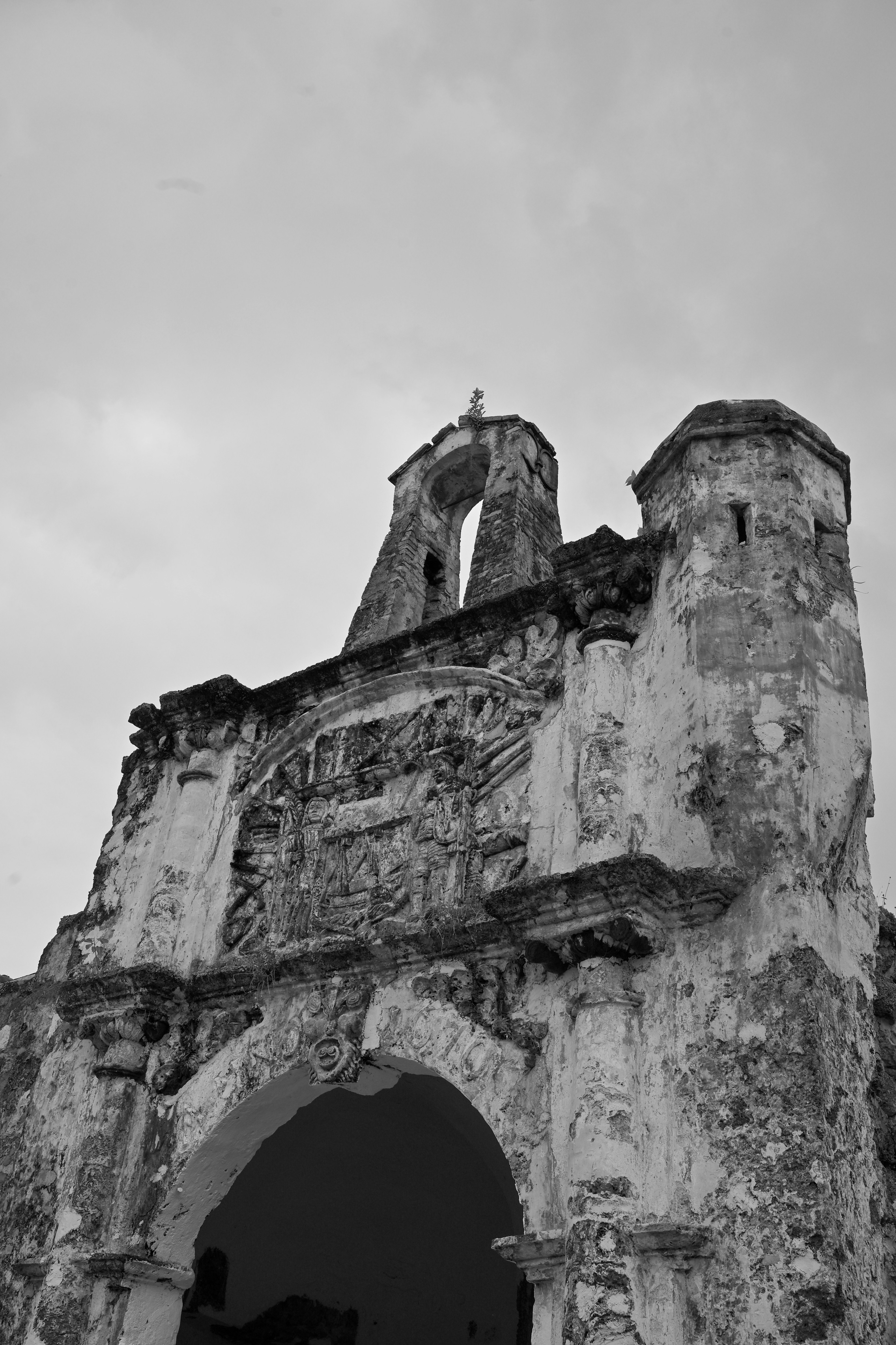 Ruins in Weathered Stone: A Crumbling Archkeeping