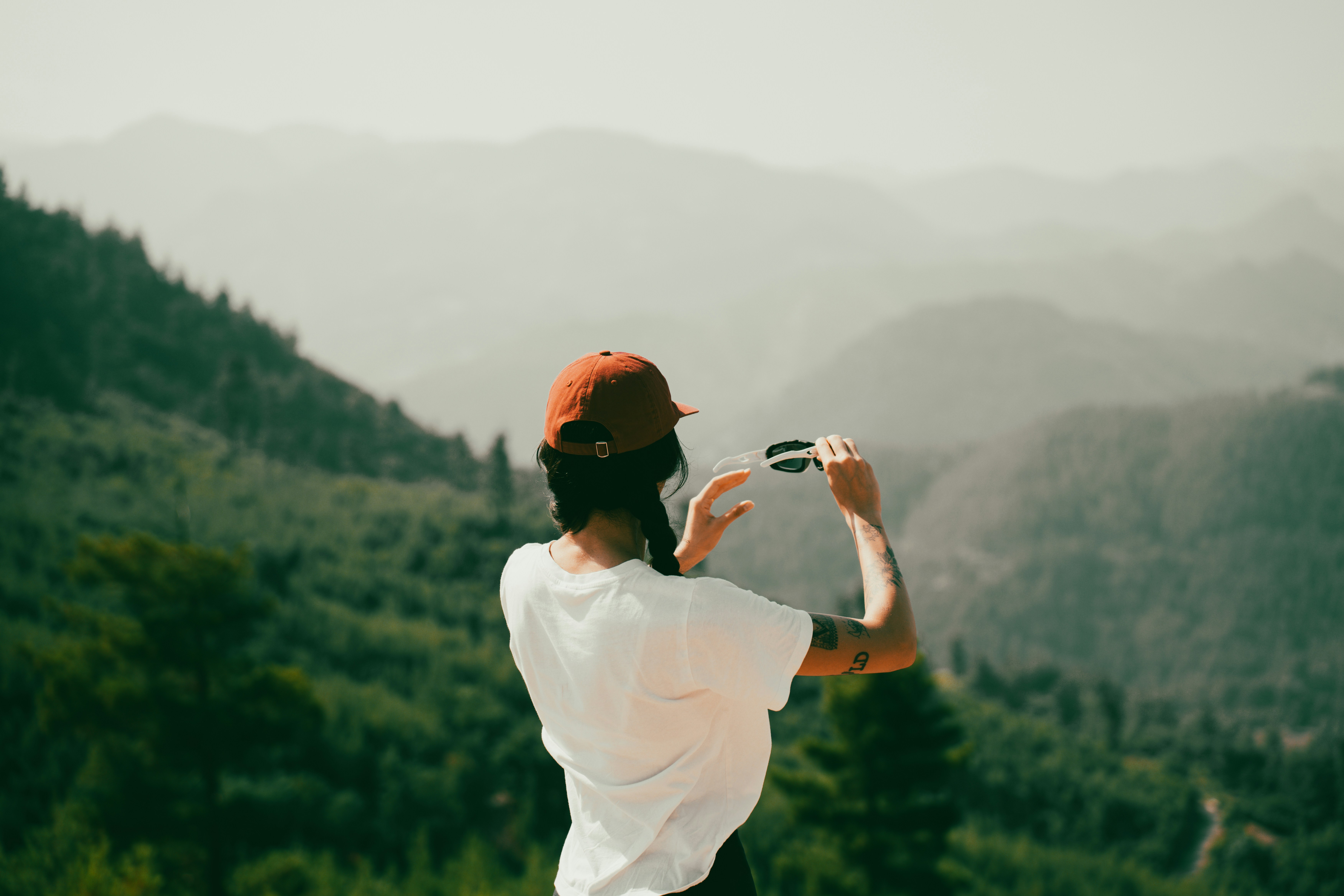 Capturing the Climb: A Moment Behind the Lens