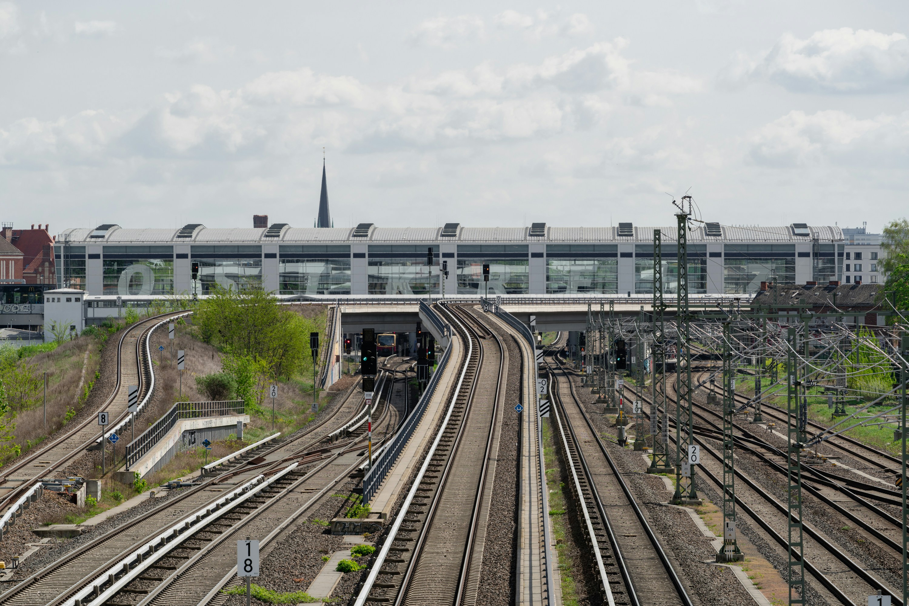 Ostkreuz is one of Berlin's major railway and S-Bahn interchange stations, located in the Friedrichshain-Kreuzberg/Lichtenberg area in the east of the city. Originally opened in 1882 as "Stralau-Rummelsburg," renamed Ostkreuz in 1933. It undergone a massive, multi-year reconstruction that has modernized the whole complex – and is still in progress.