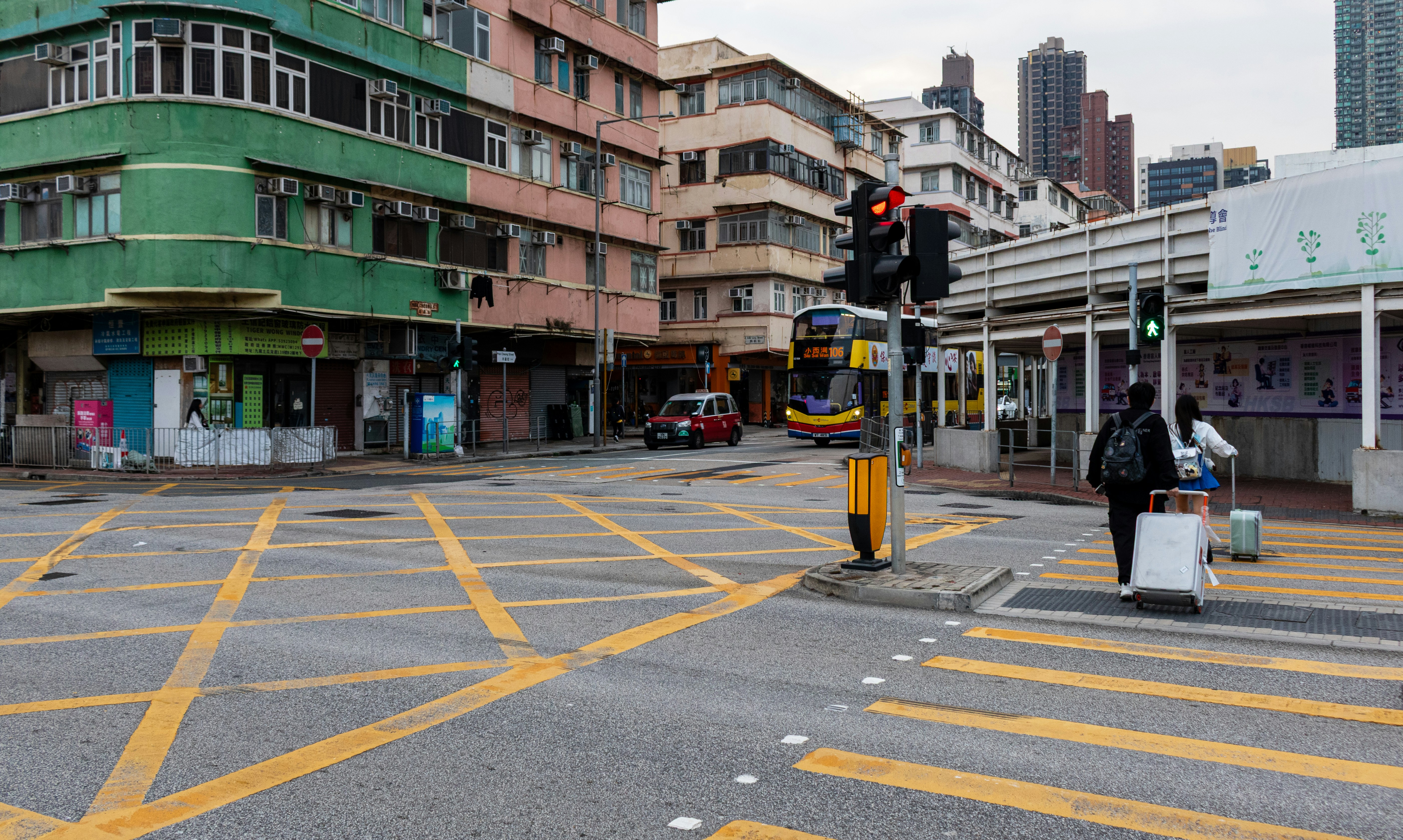 Crosswalk Quiet: Urban Ballet at a Busy Intersection