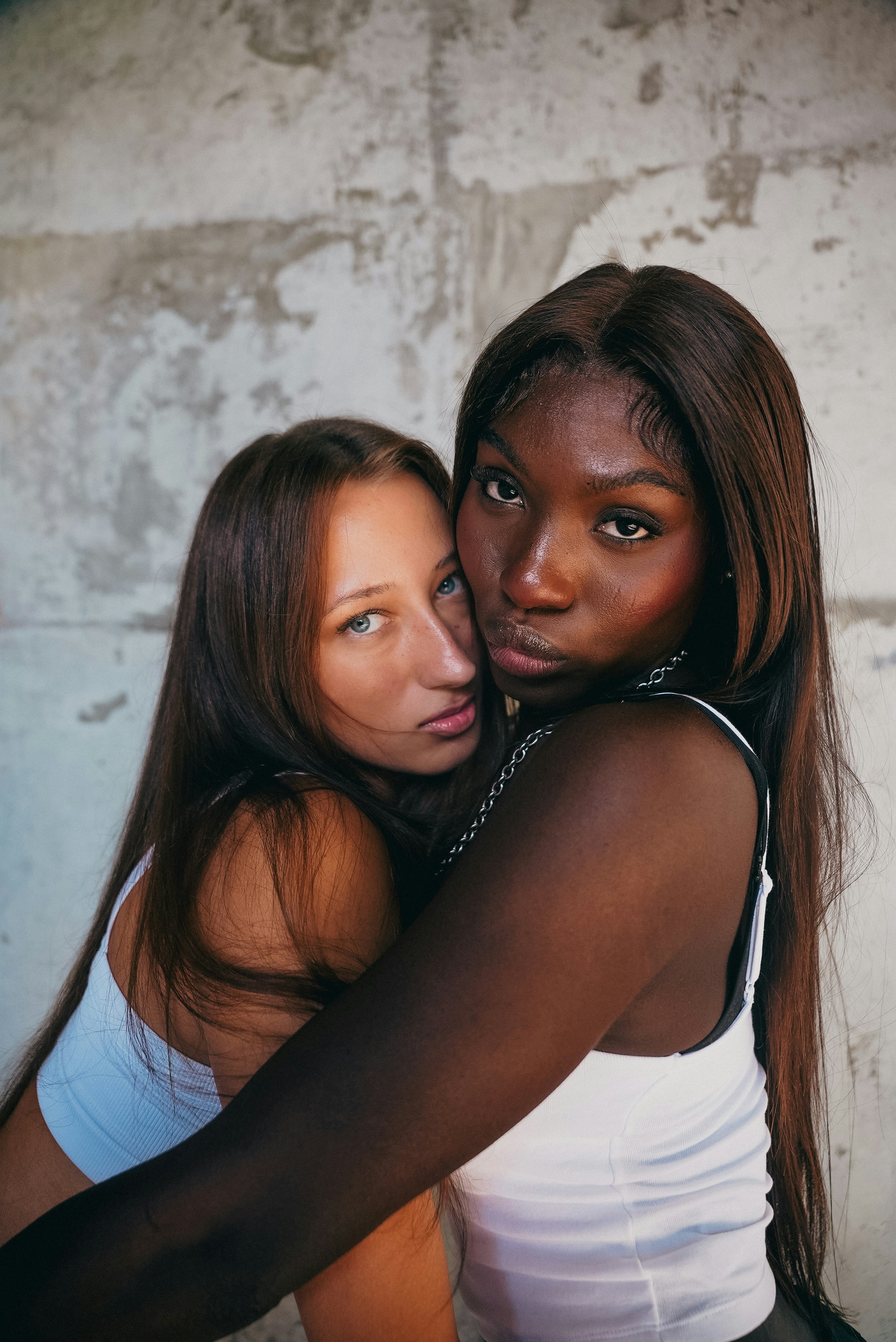 Two Voices in Close Fragrance: A Portrait of Presence