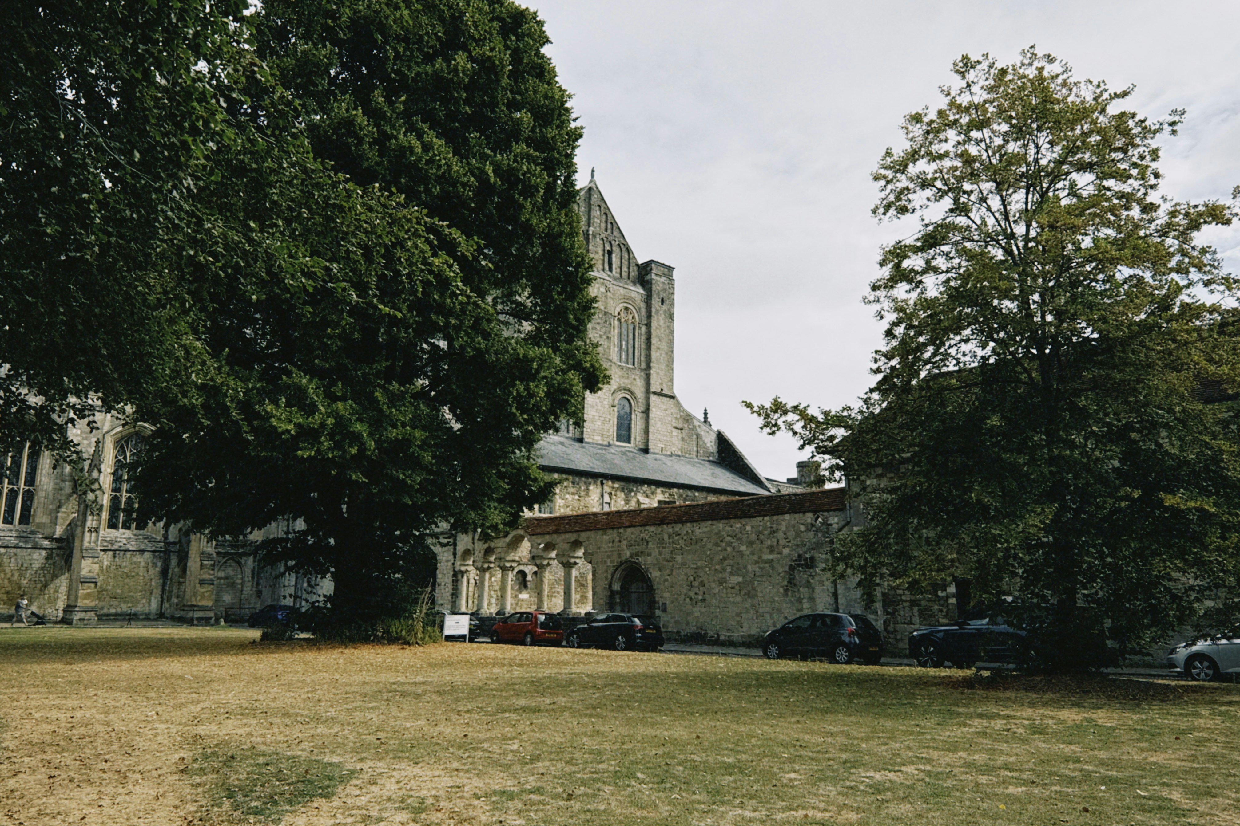 Stone Cathedral Wake and Car Park: A Quiet Exterior of an Old Church