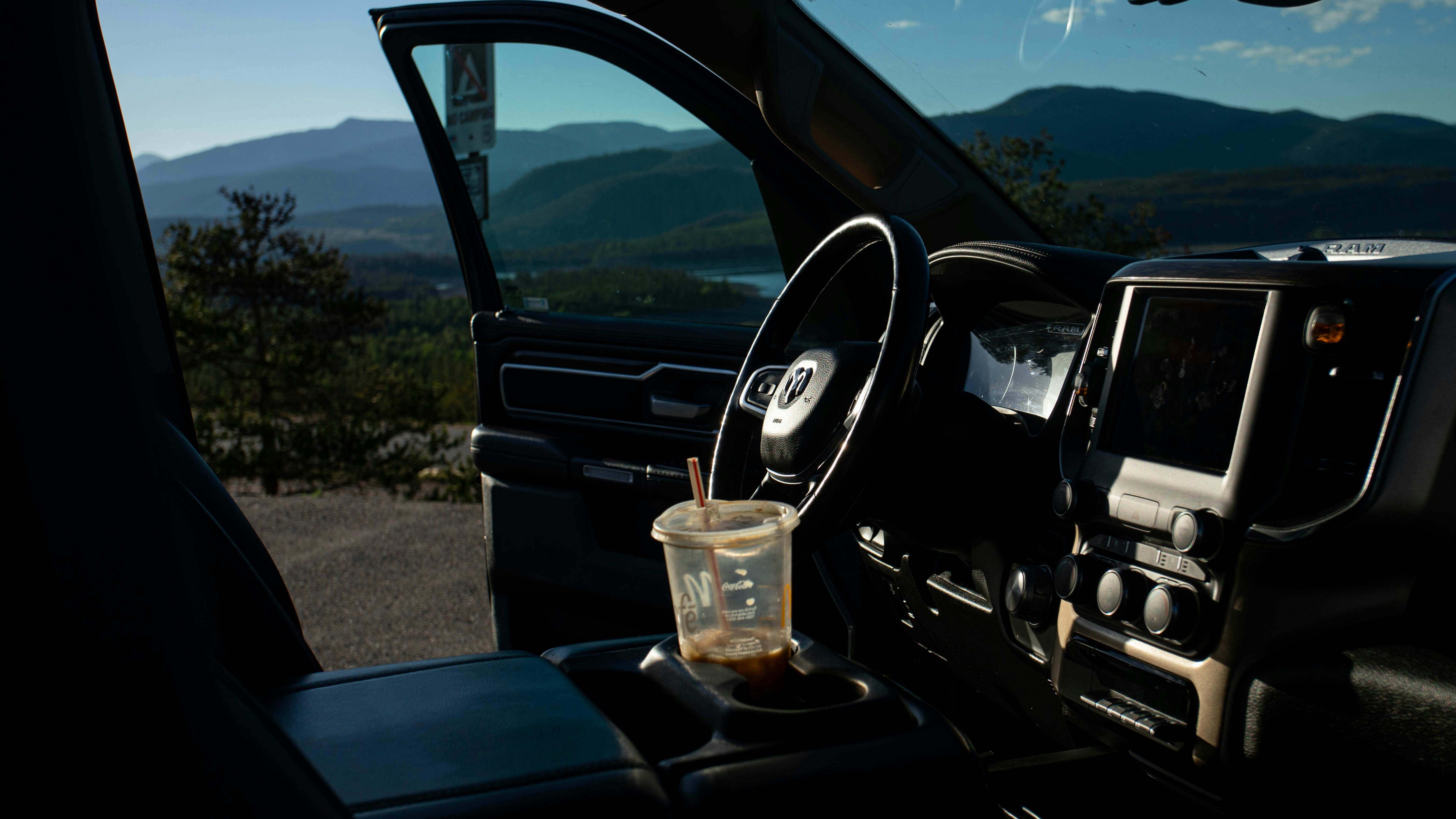 Passenger-side Coffee Break at Distant Horizon