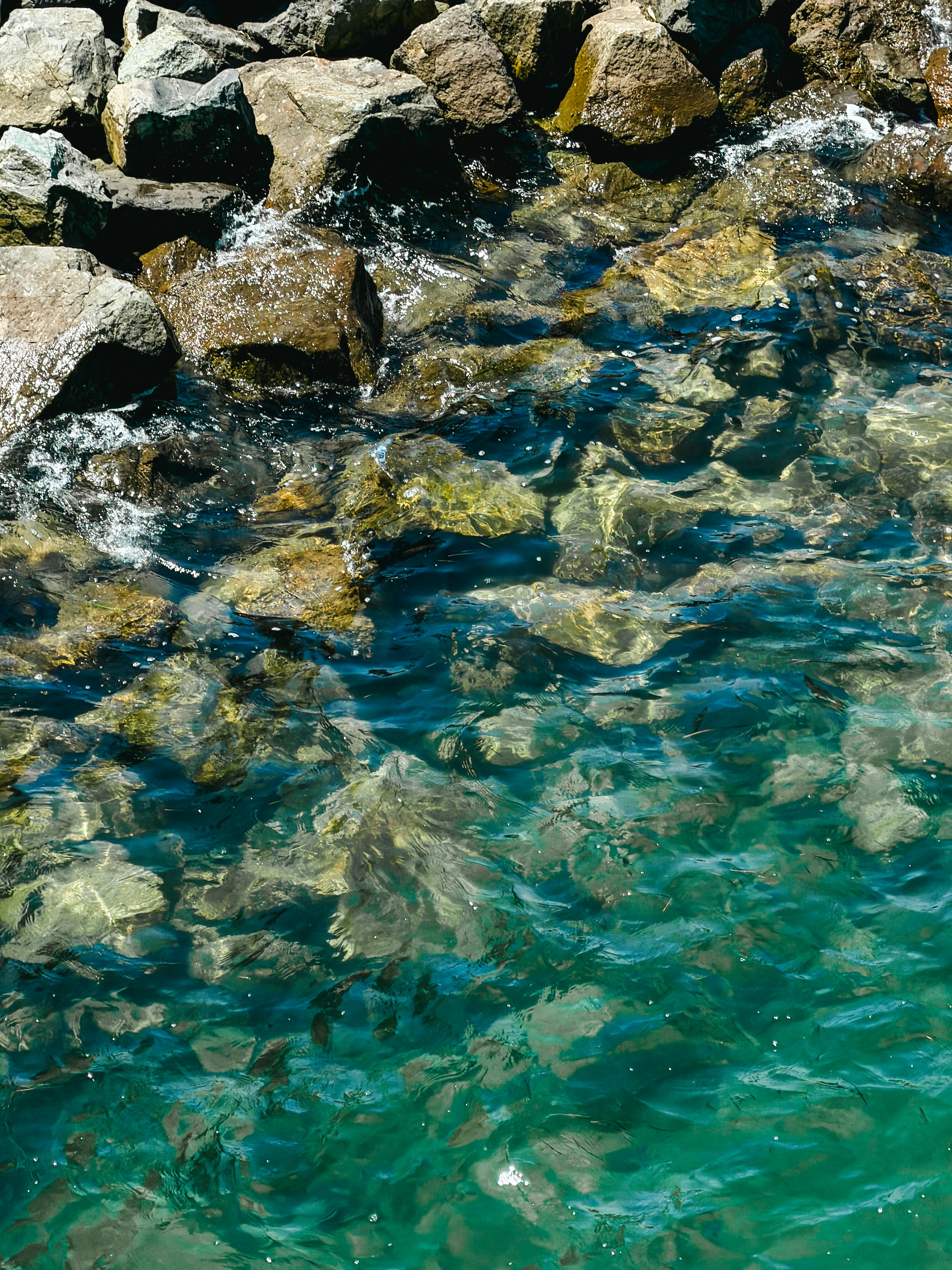 Crystal Quiet: Sunlit Stones Meet Turquoise Depths
