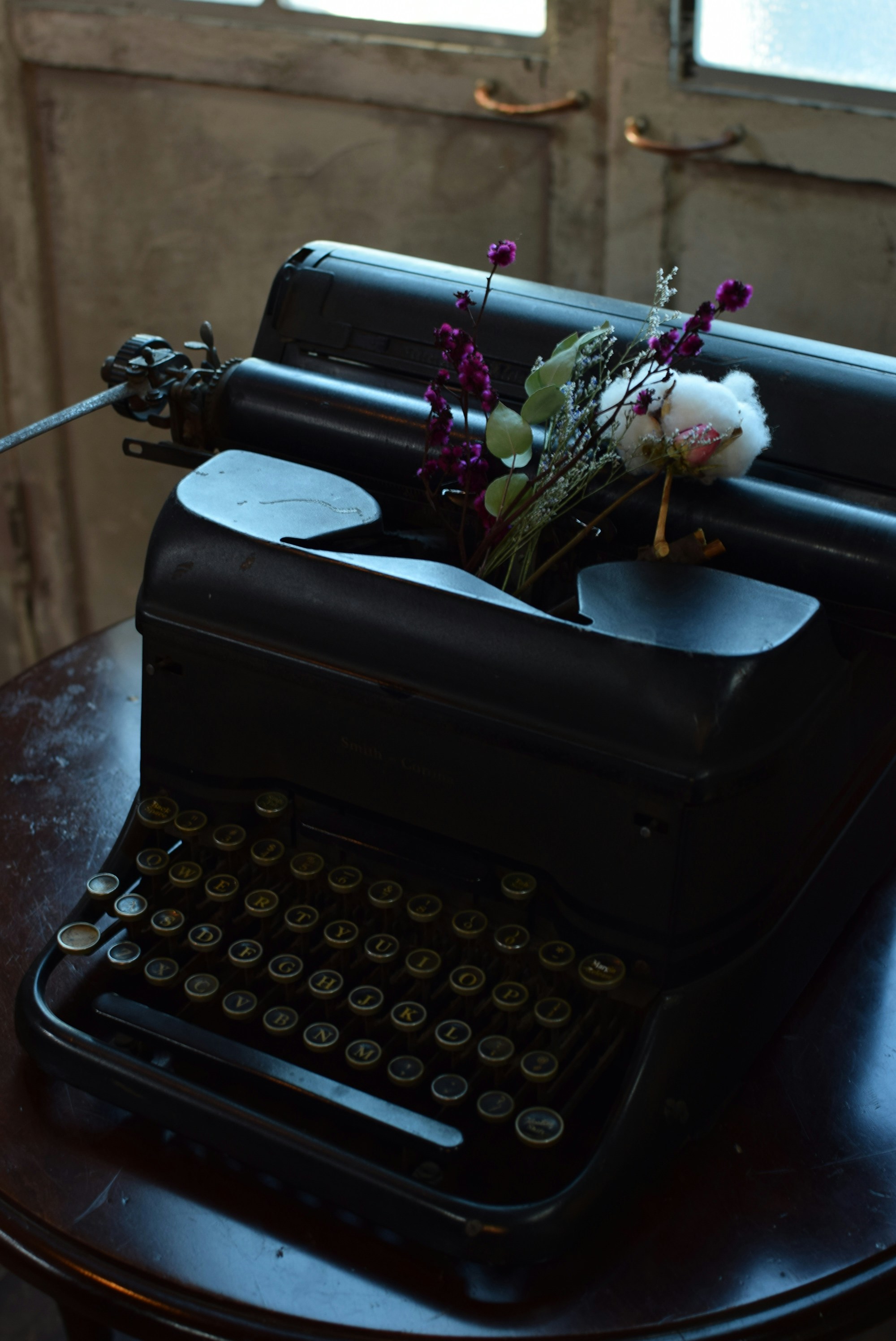 Whispers from a Silent Desk: The Old Typewriter’s Bouquet