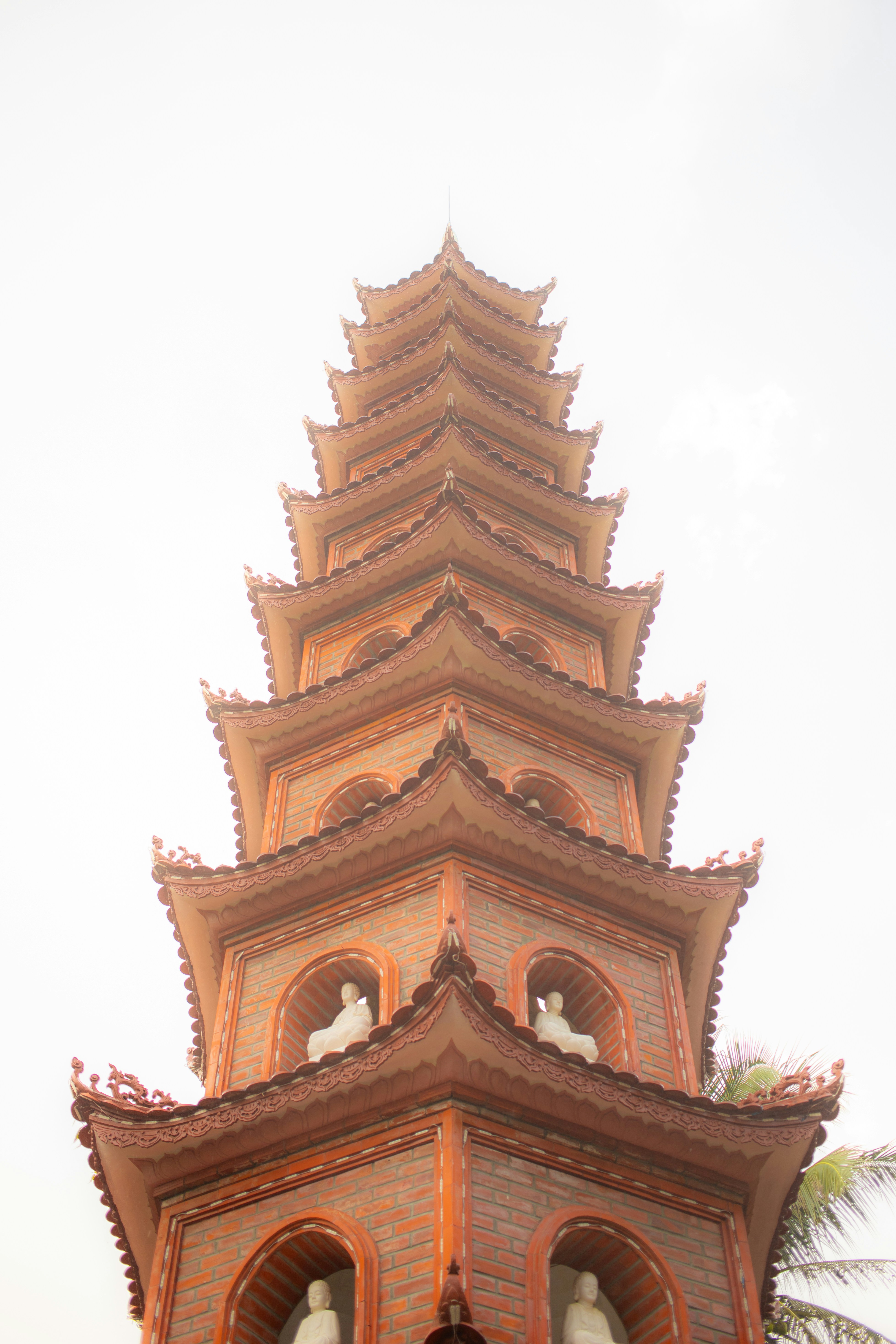 Ascending Brick: A Jade Pagoda Reaches Toward the Sky