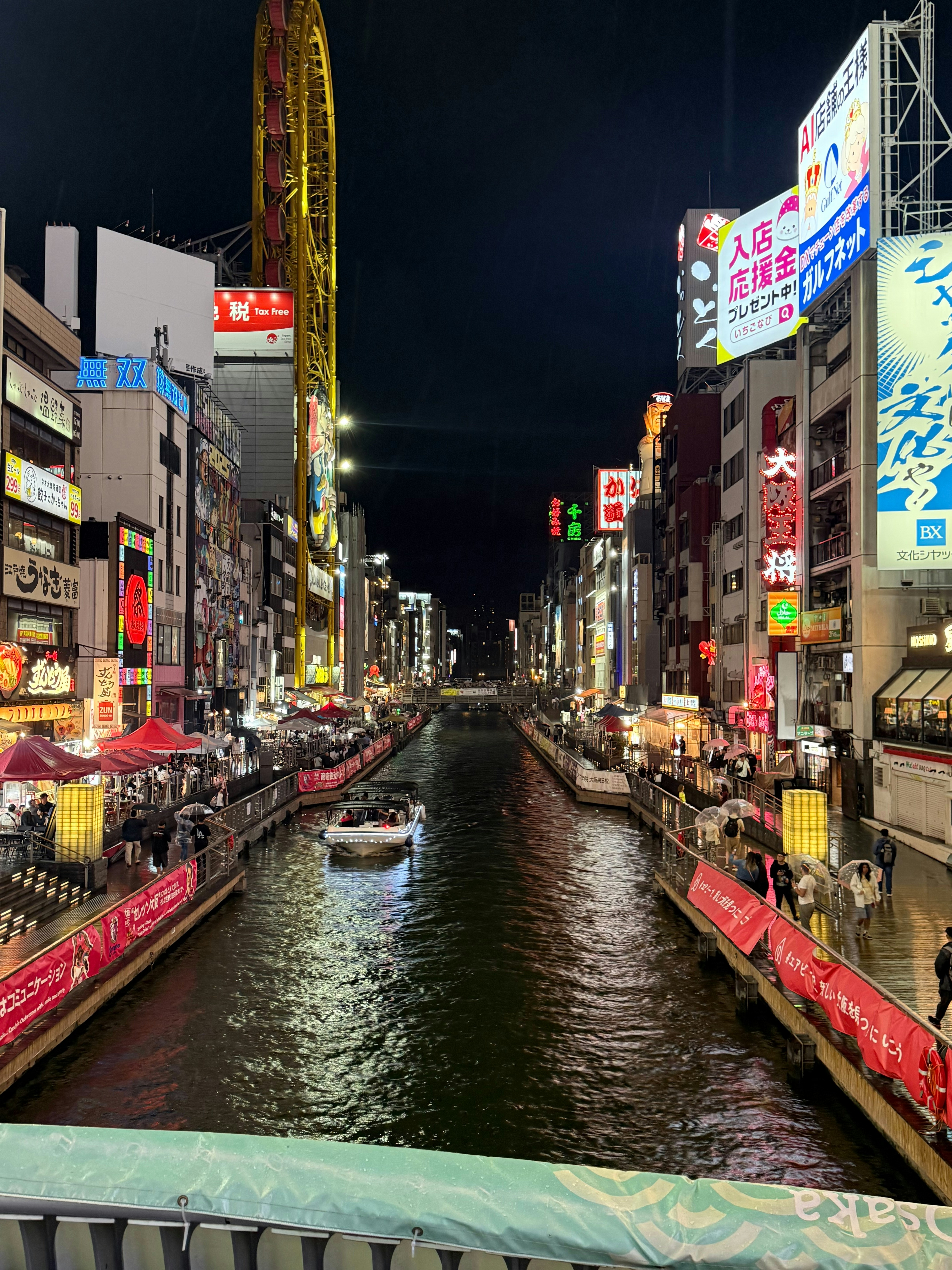 Neon Canal: Nighttime Pulse Through Dotonbori