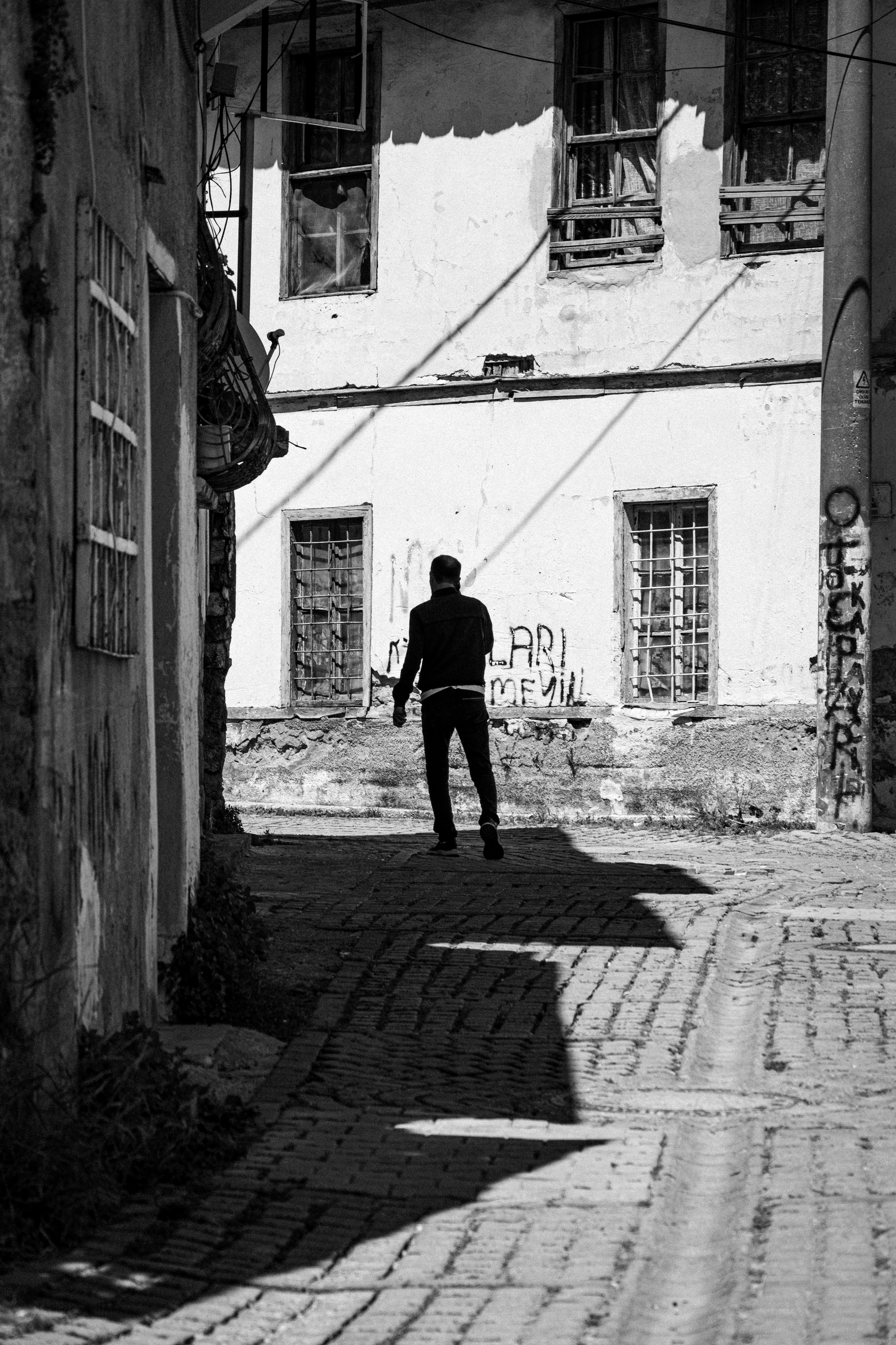 Shadowed Alleywalker in Monochrome