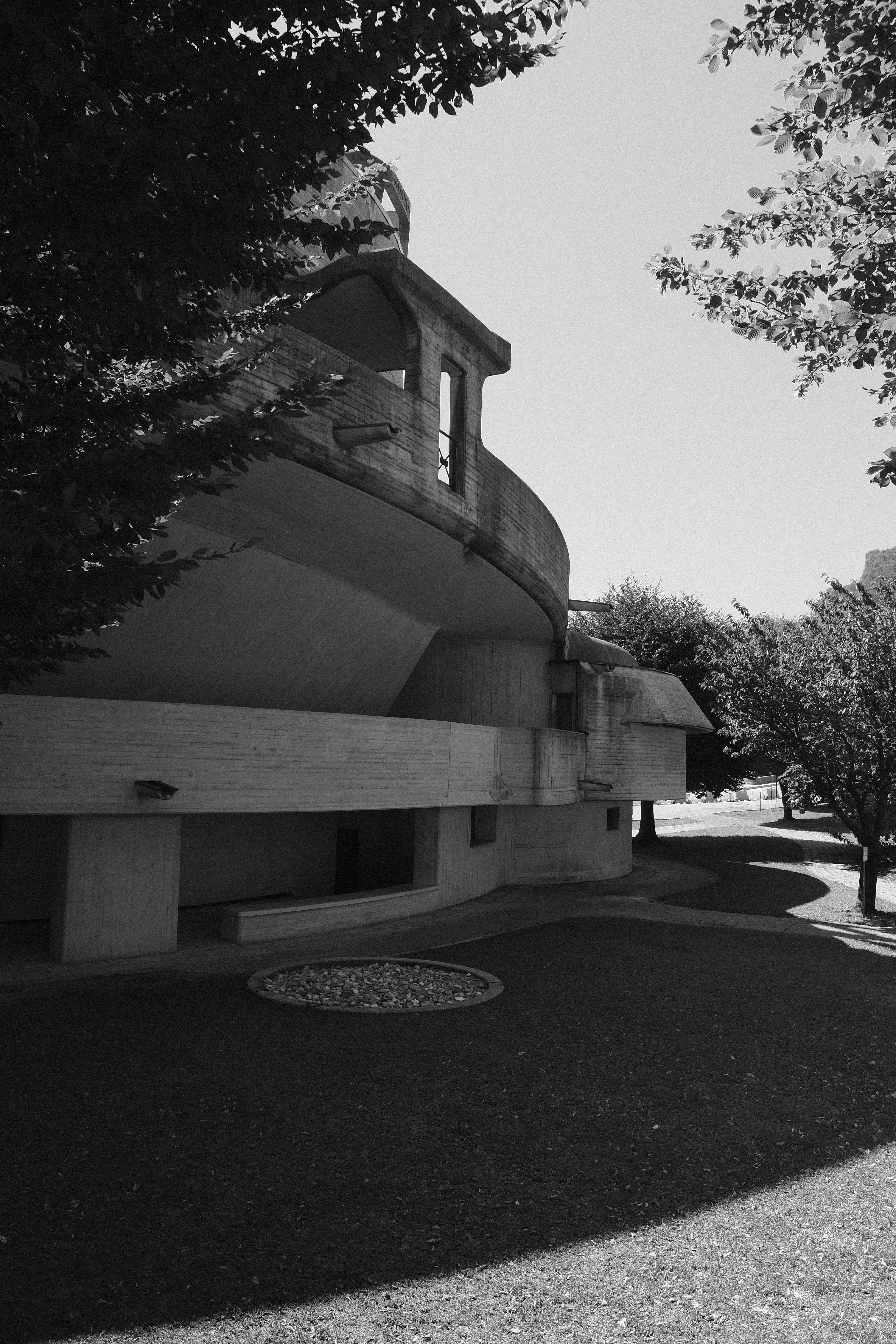 Concrete Curves and Shadowed Arches