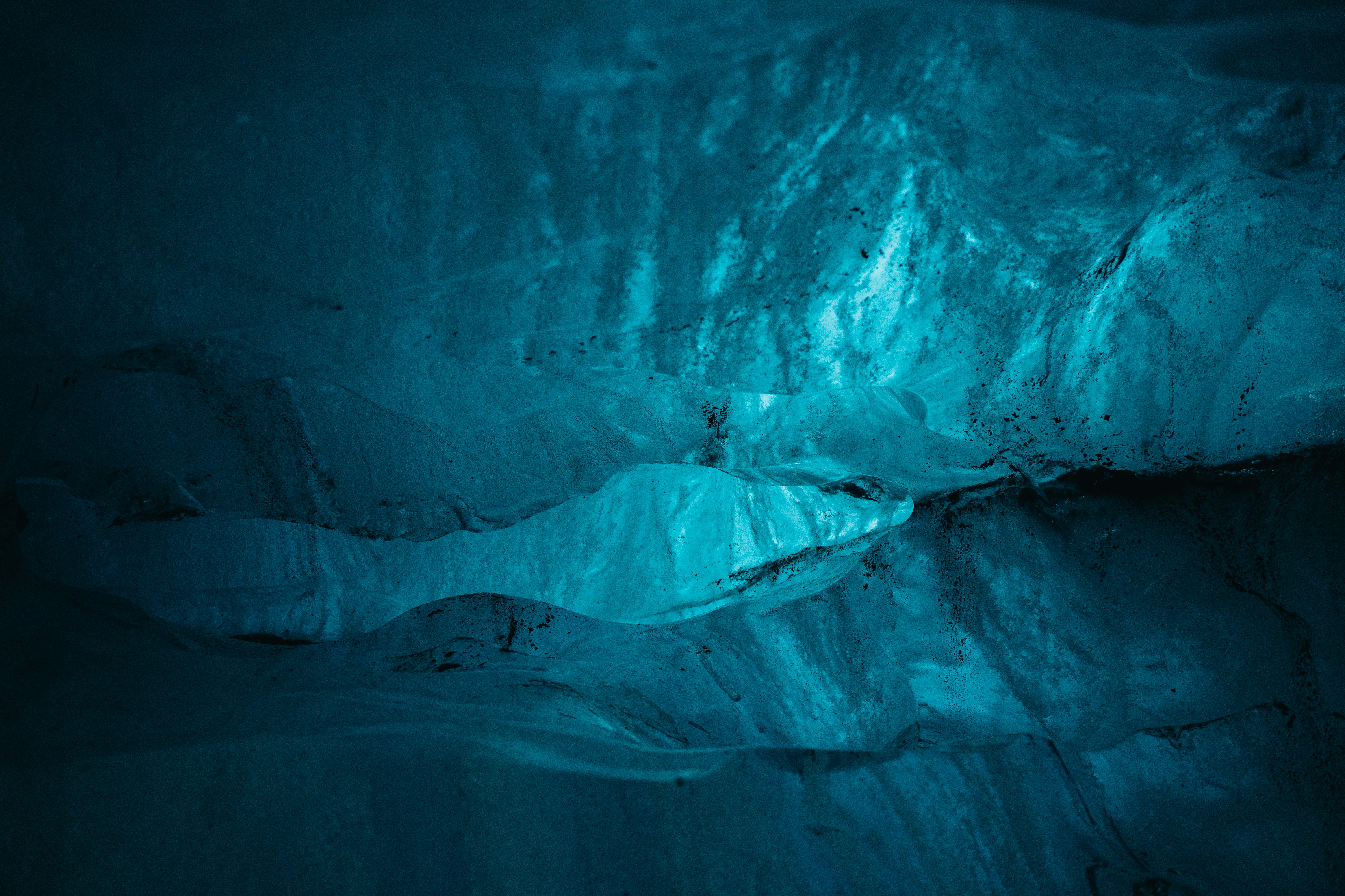 Glacial Veins in Cyan Silence
