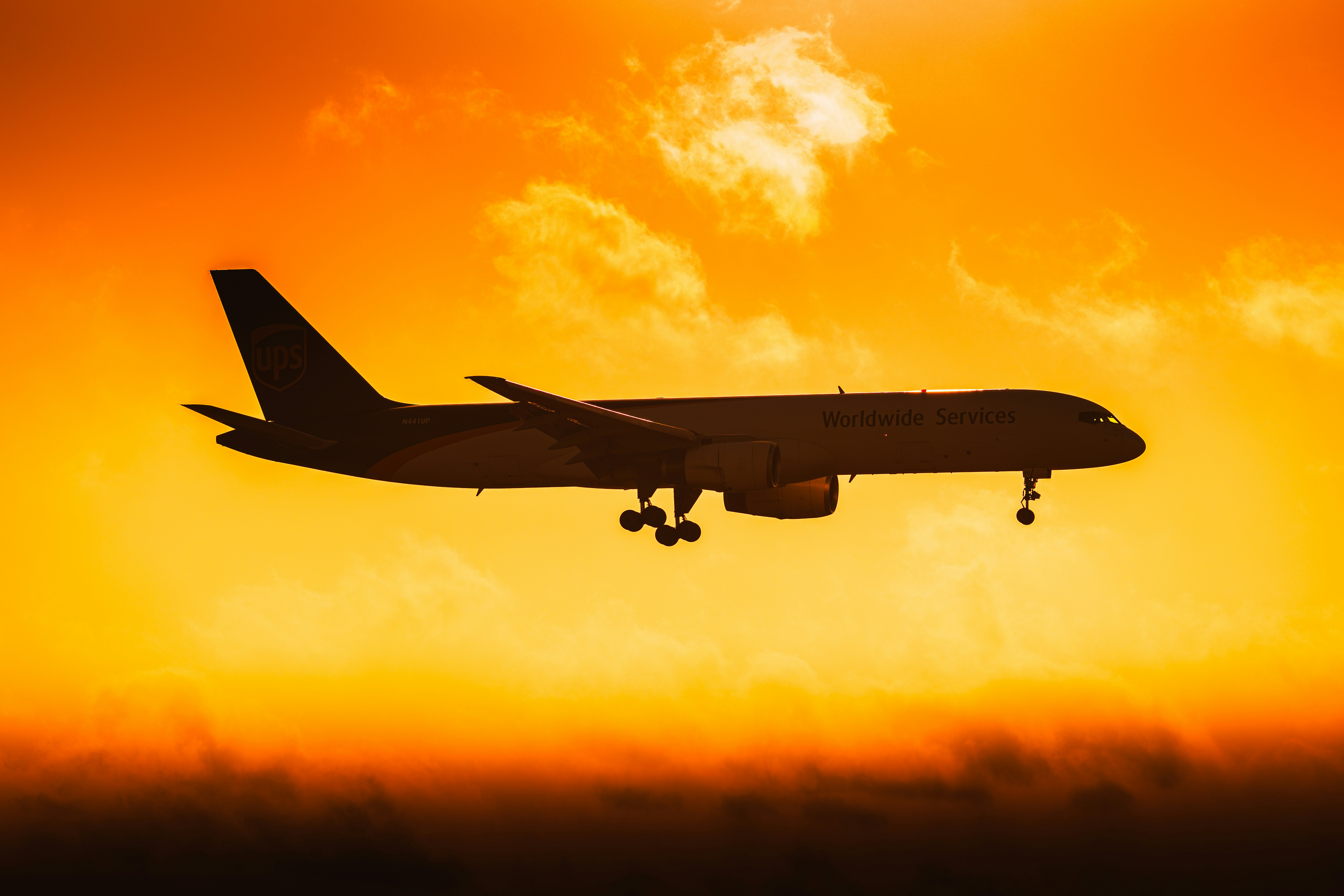Silhouette Descent: A Narrow-Window Landing
