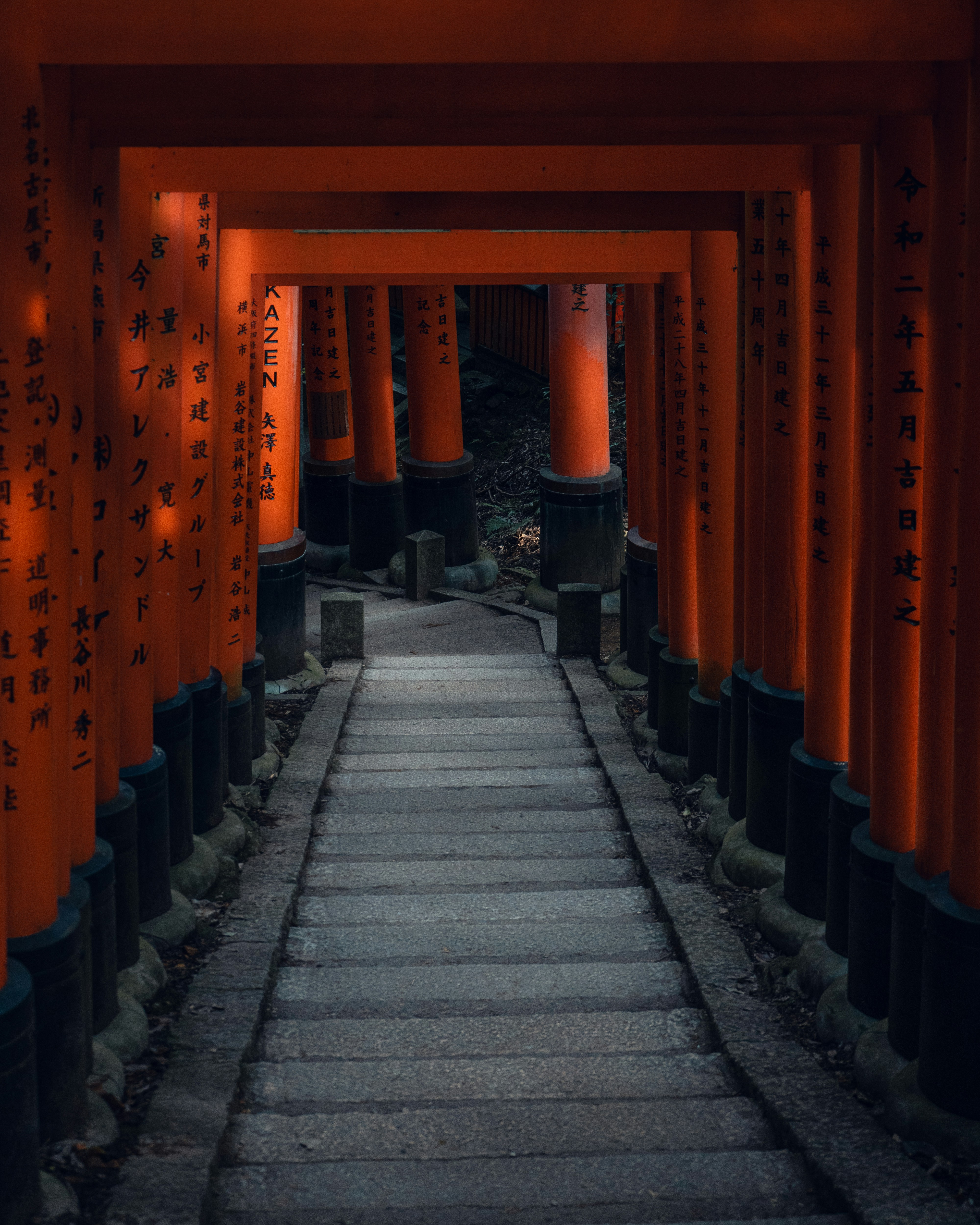 Torii Corridor: A Quiet Path Through Crimson Gates