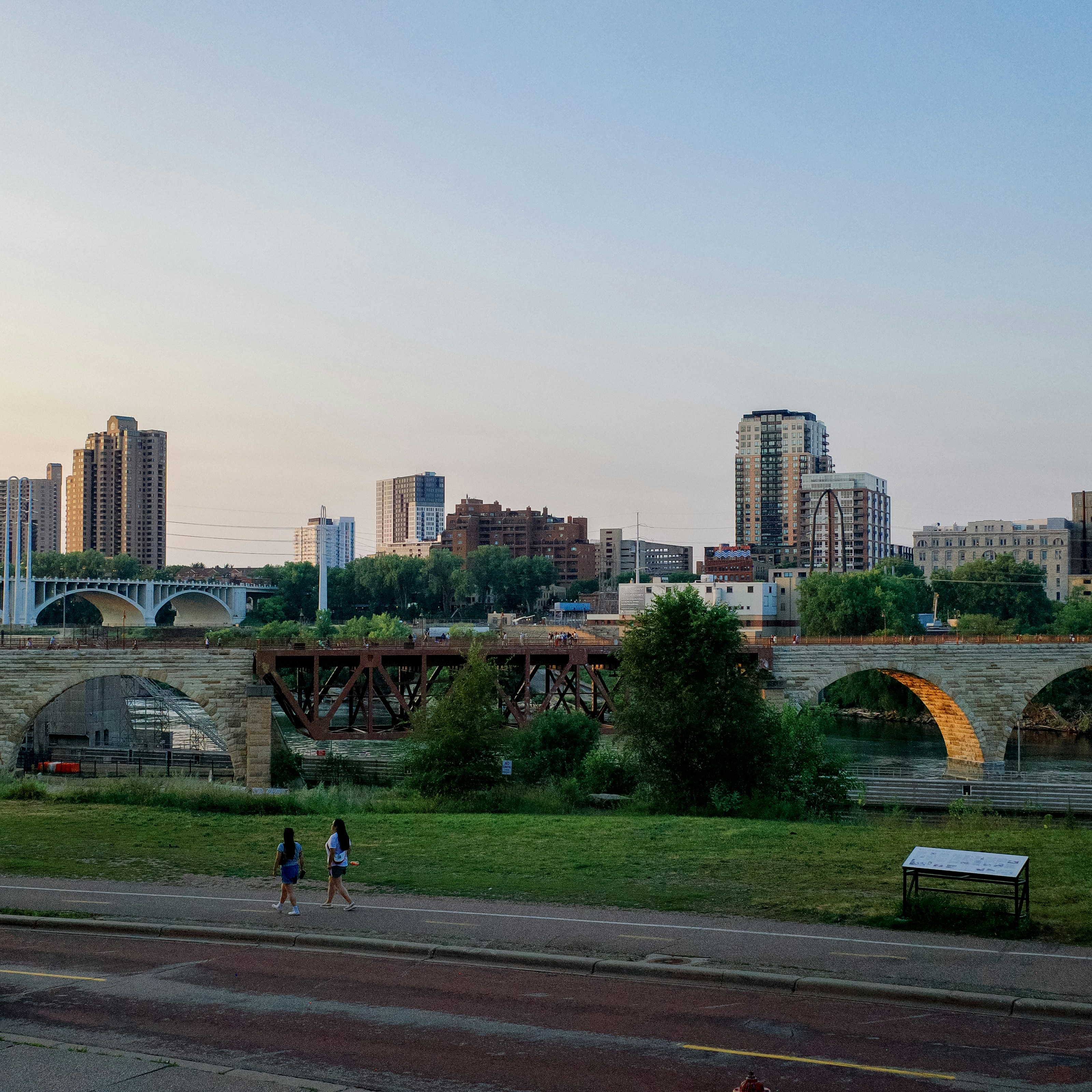 Riverside Arc: A Quiet Evening Over the City