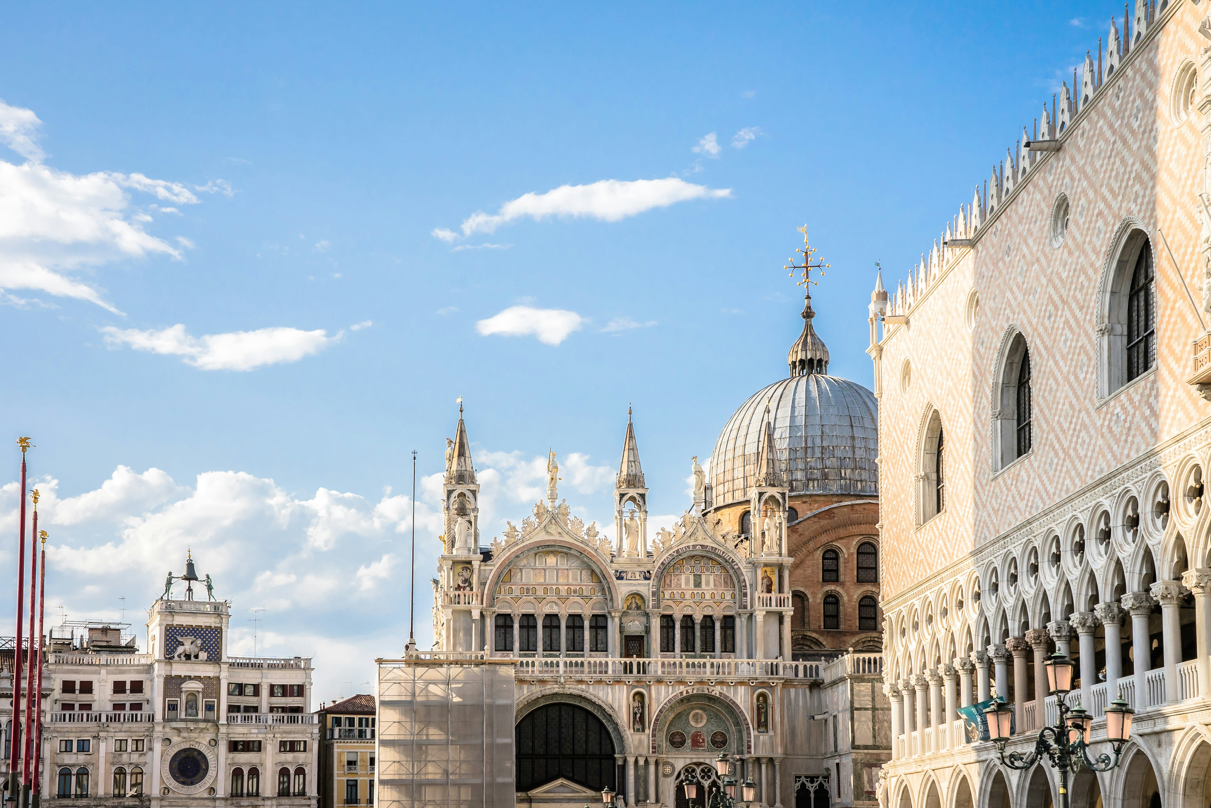Domes and Arcades of Saint Mark’s Action