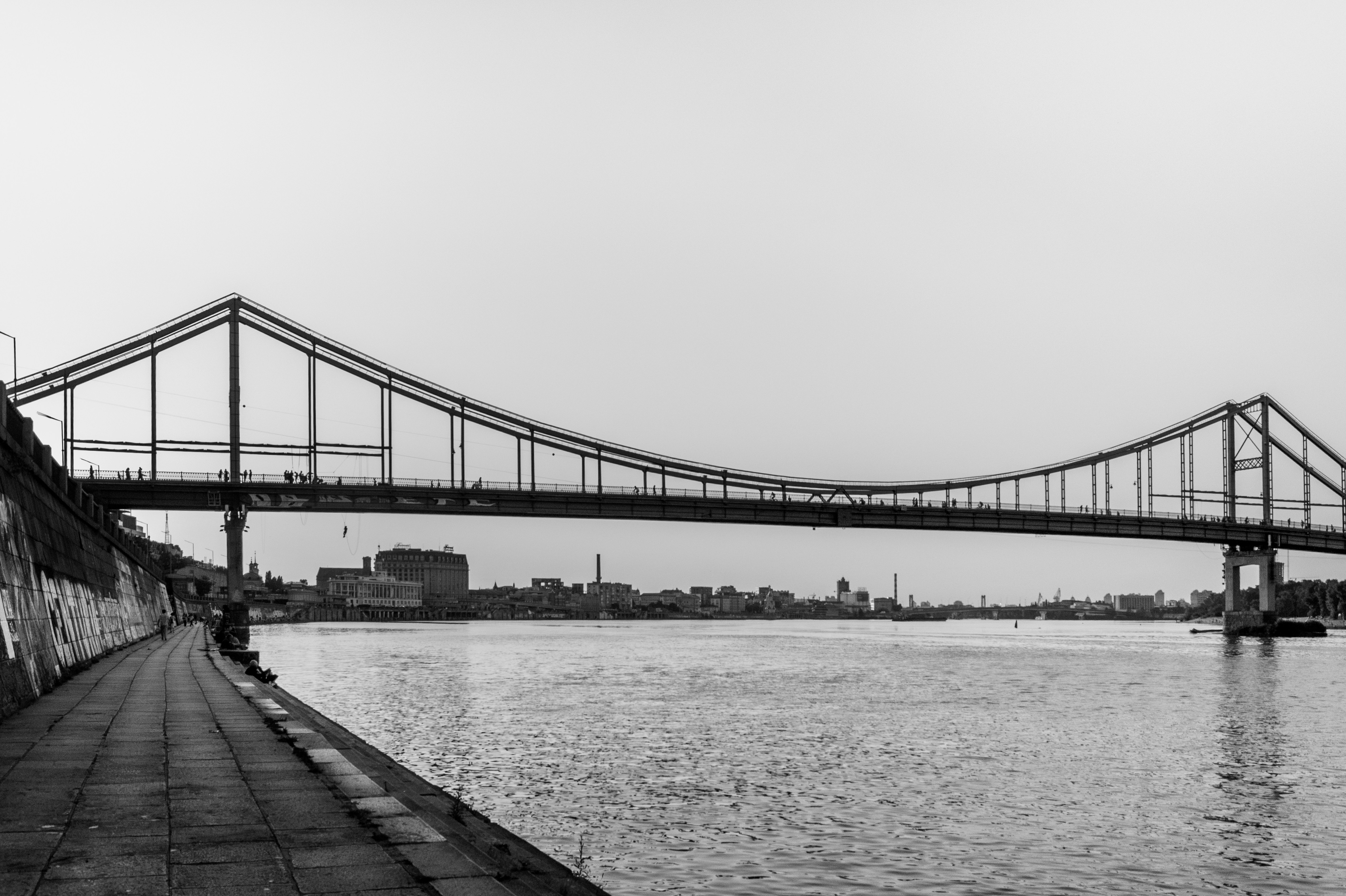 Beyond the River Bridge: A Quiet Convergence of Rails and Tide