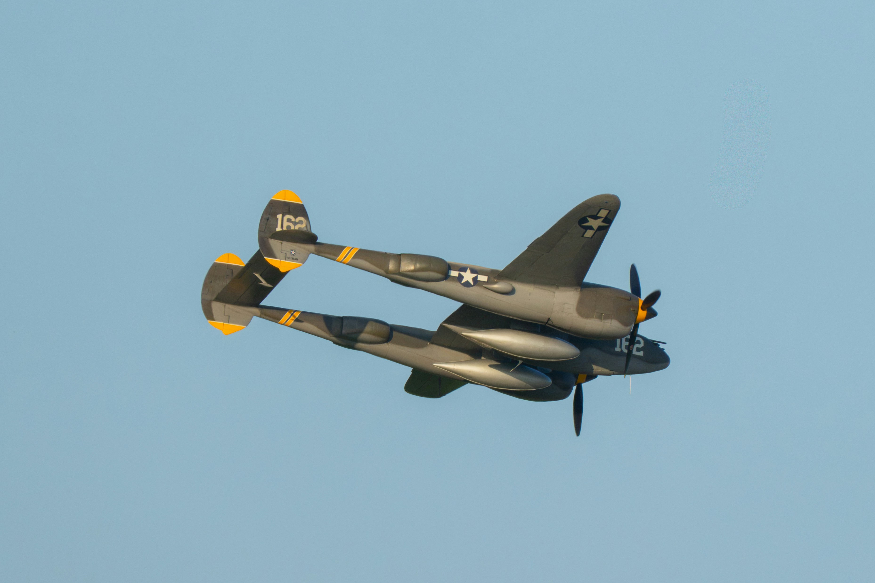 Twin-prop Warbird in a Clear Sky: Late-Era Nightshade Markings