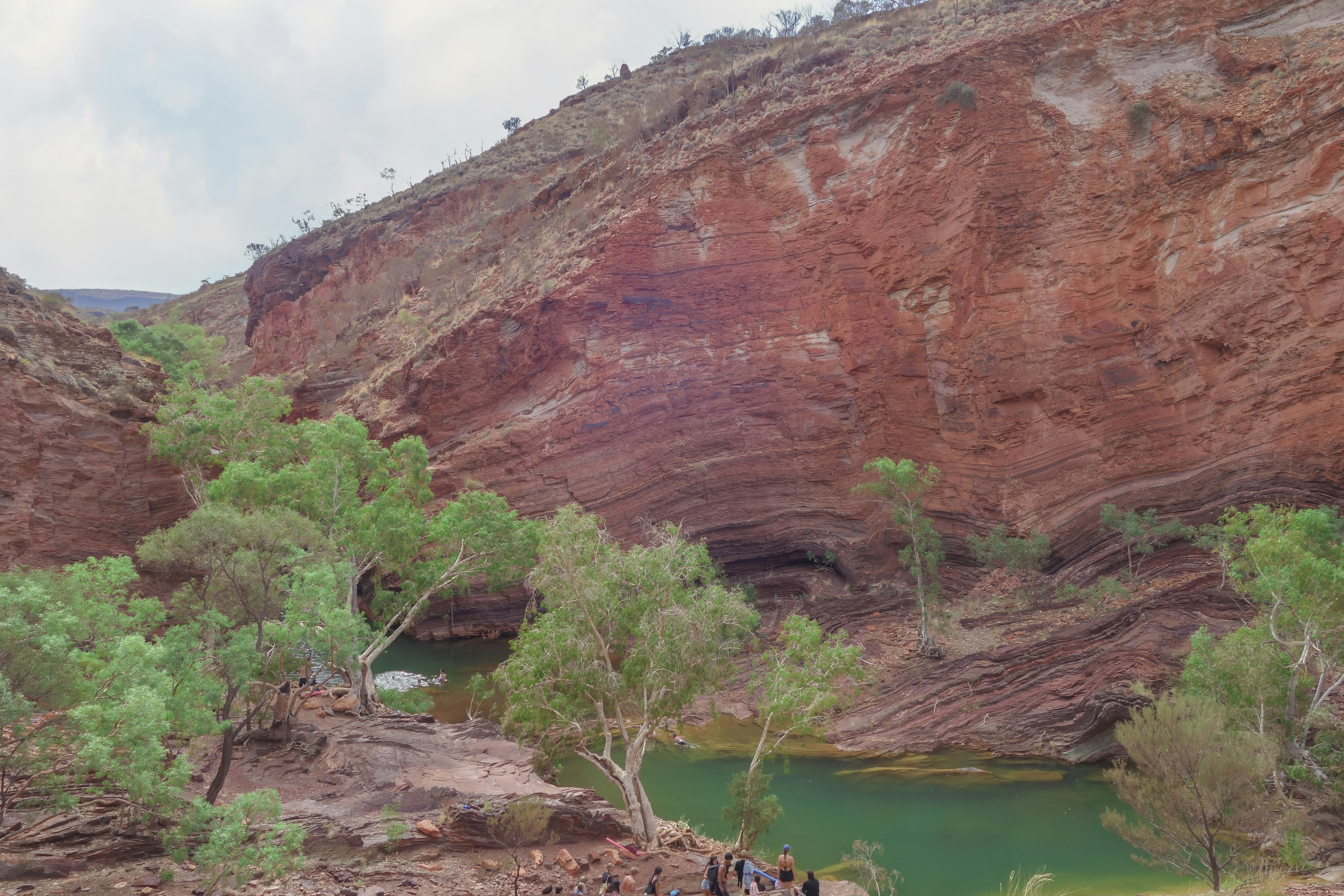 Red Cliffs and Green Basin: A Quiet Gorge Kissed by Water
