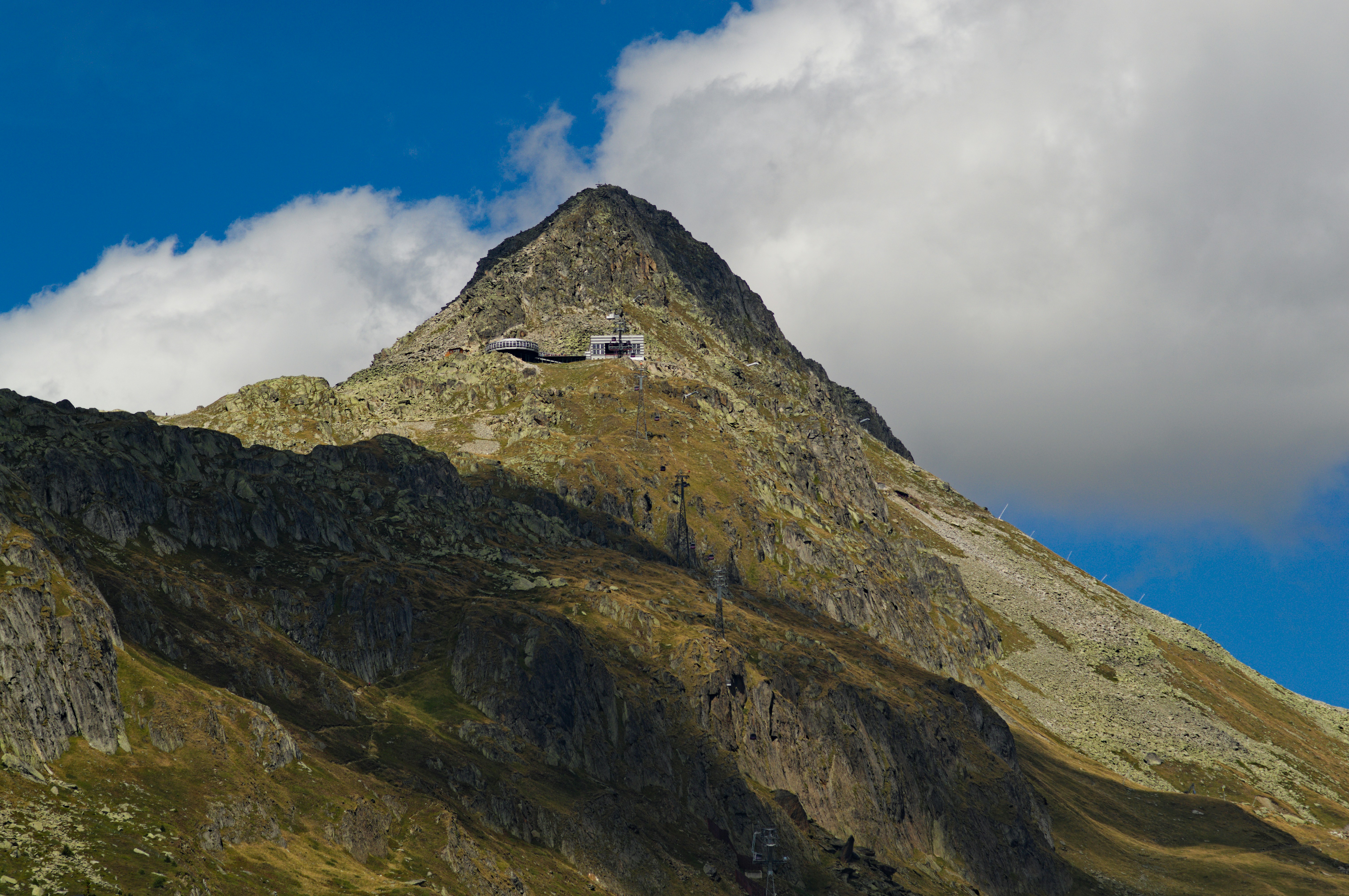 Peak Shelter Overlooking the Ridge