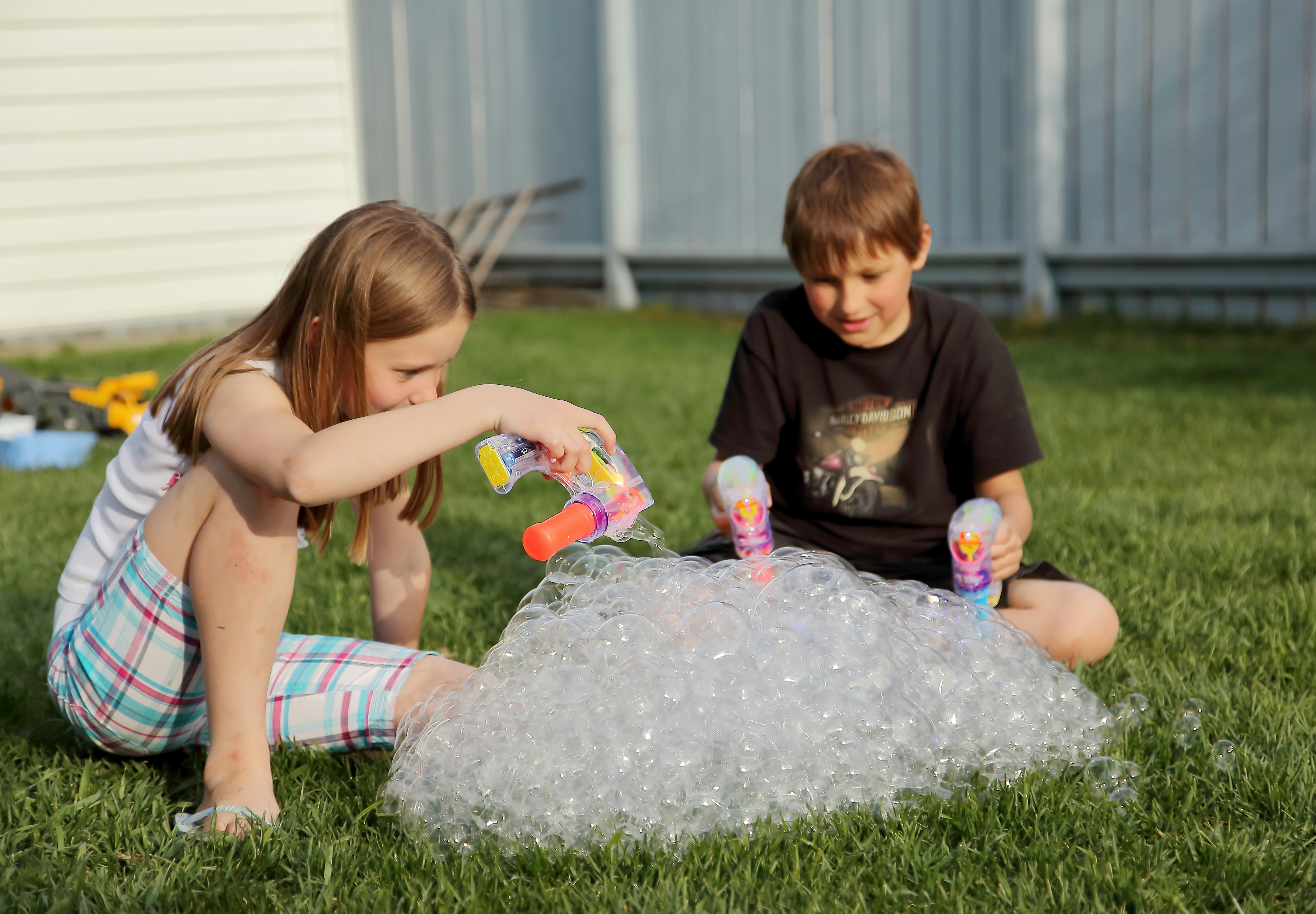 Bubble Burst: Backyard Playtime with Foam Fortress